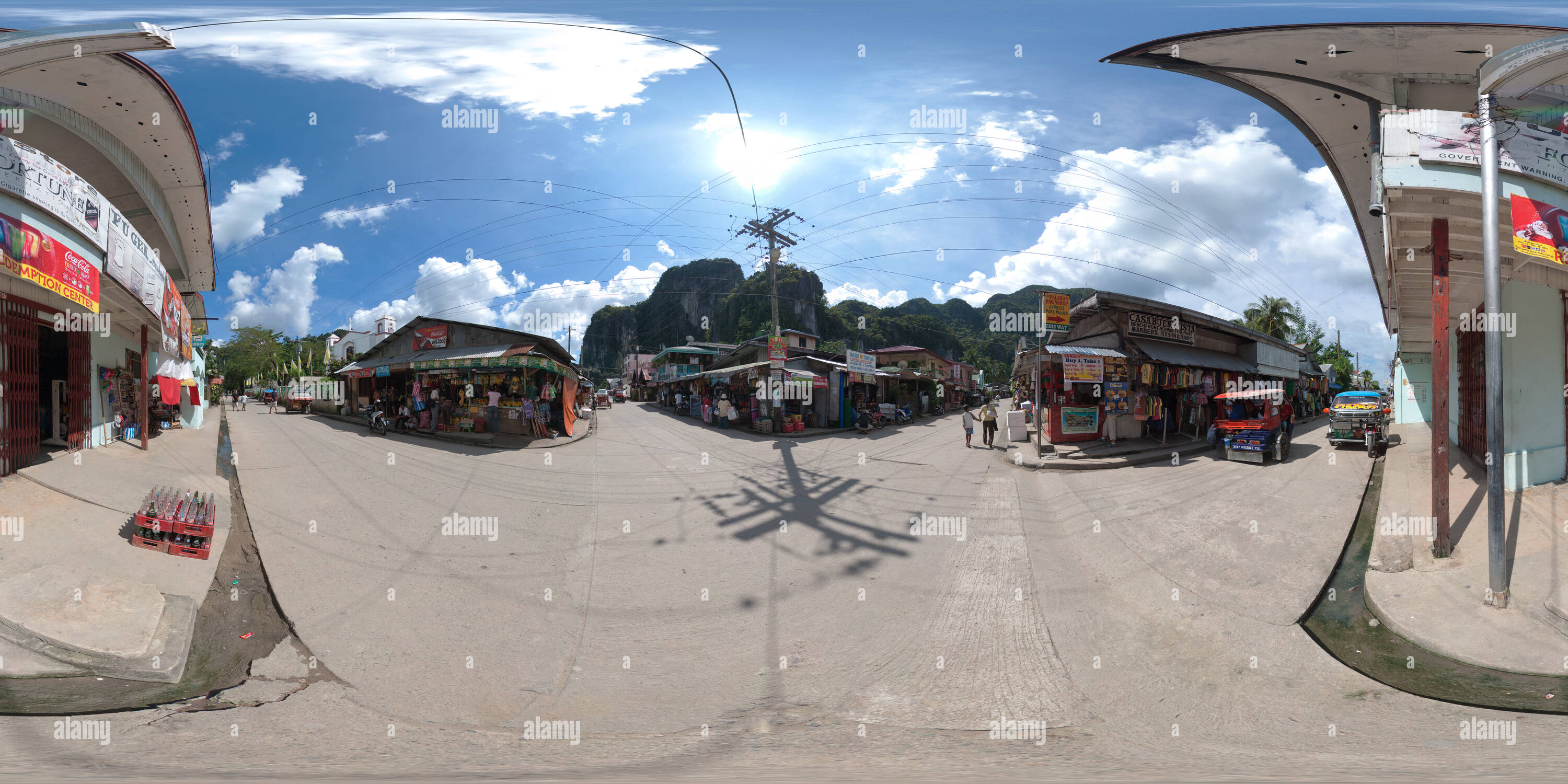 360° view of Crossroads in El Nido center, Palawan, Philippines - Alamy