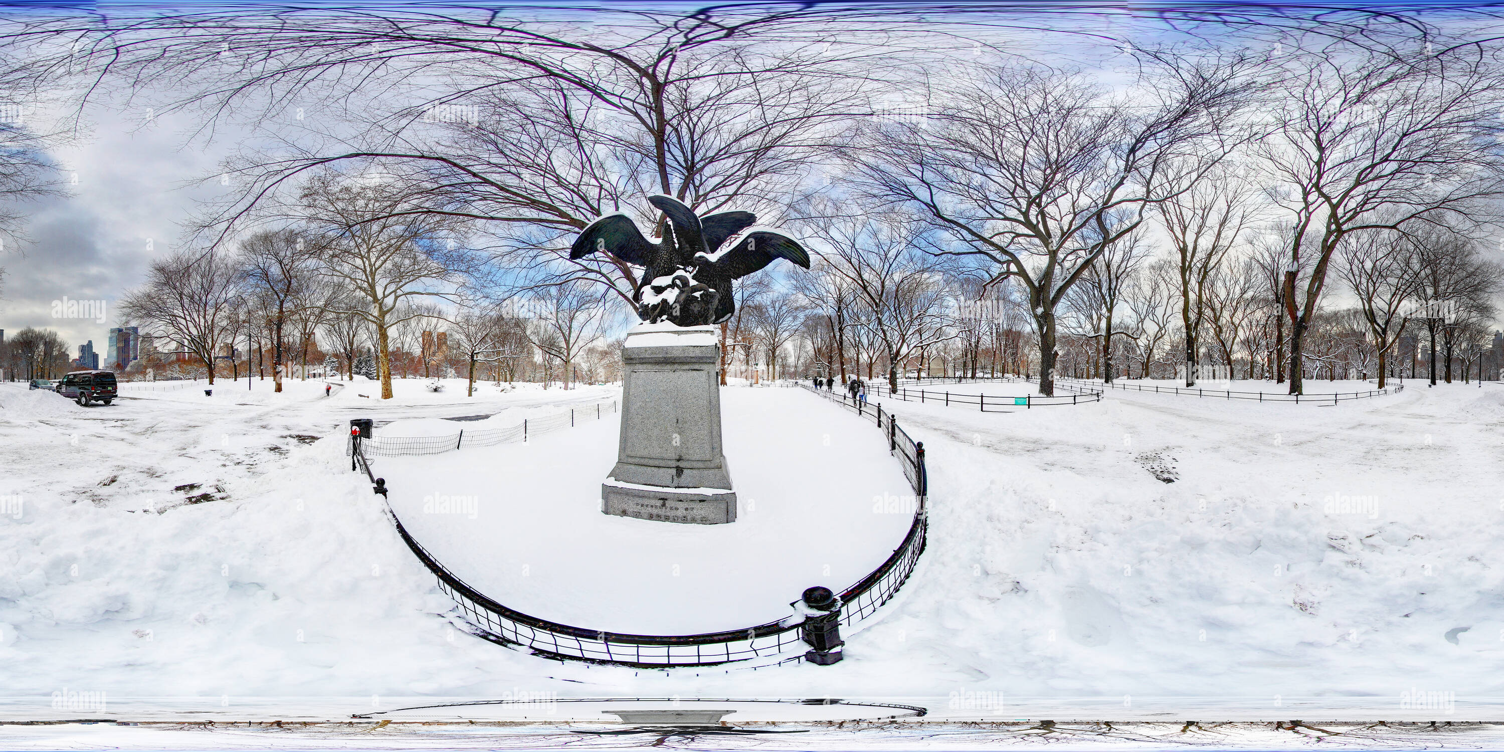 360° view of Jan 2011 Eagles And Prey - Alamy