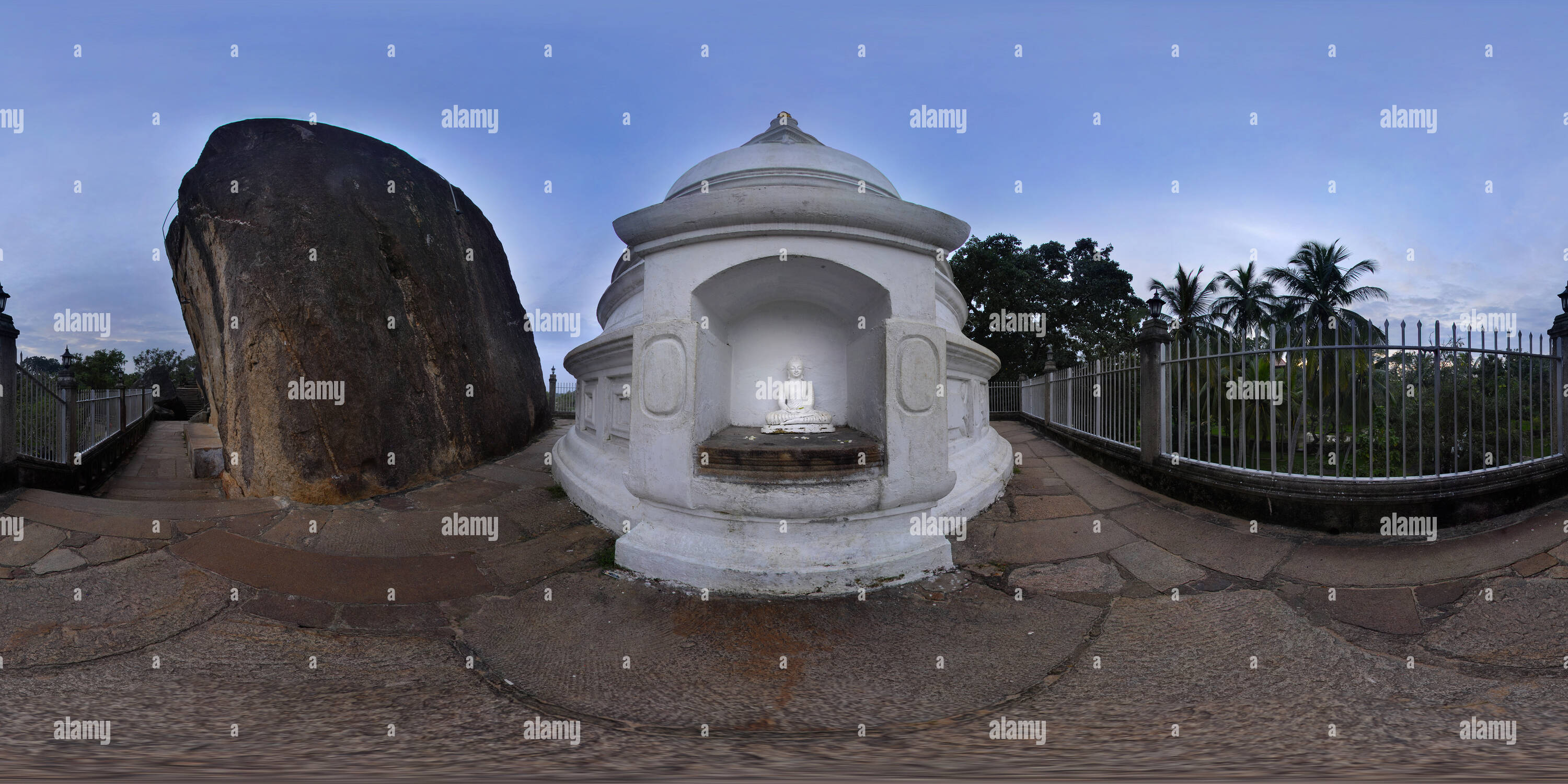 360° view of Dagoba, Isurumuniya Temple, Anuradhapura, Sri Lanka - Alamy