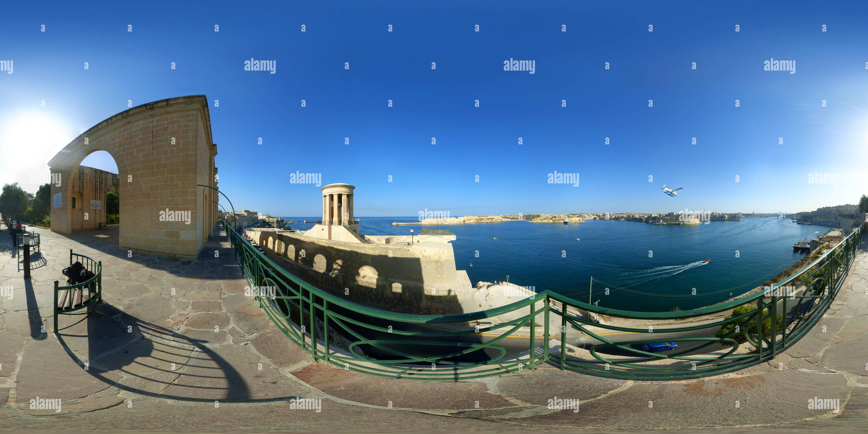 360° view of Valletta-Lower Barrakka Gardens - Alamy