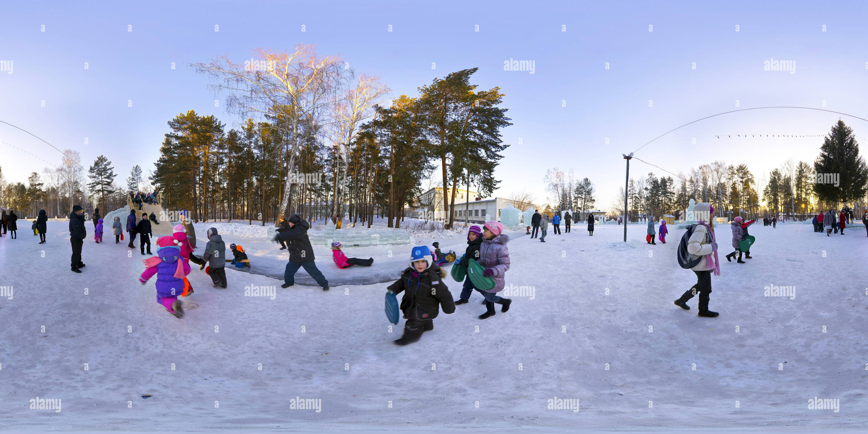 360° view of Children's New Year Party in Ozersk - Alamy