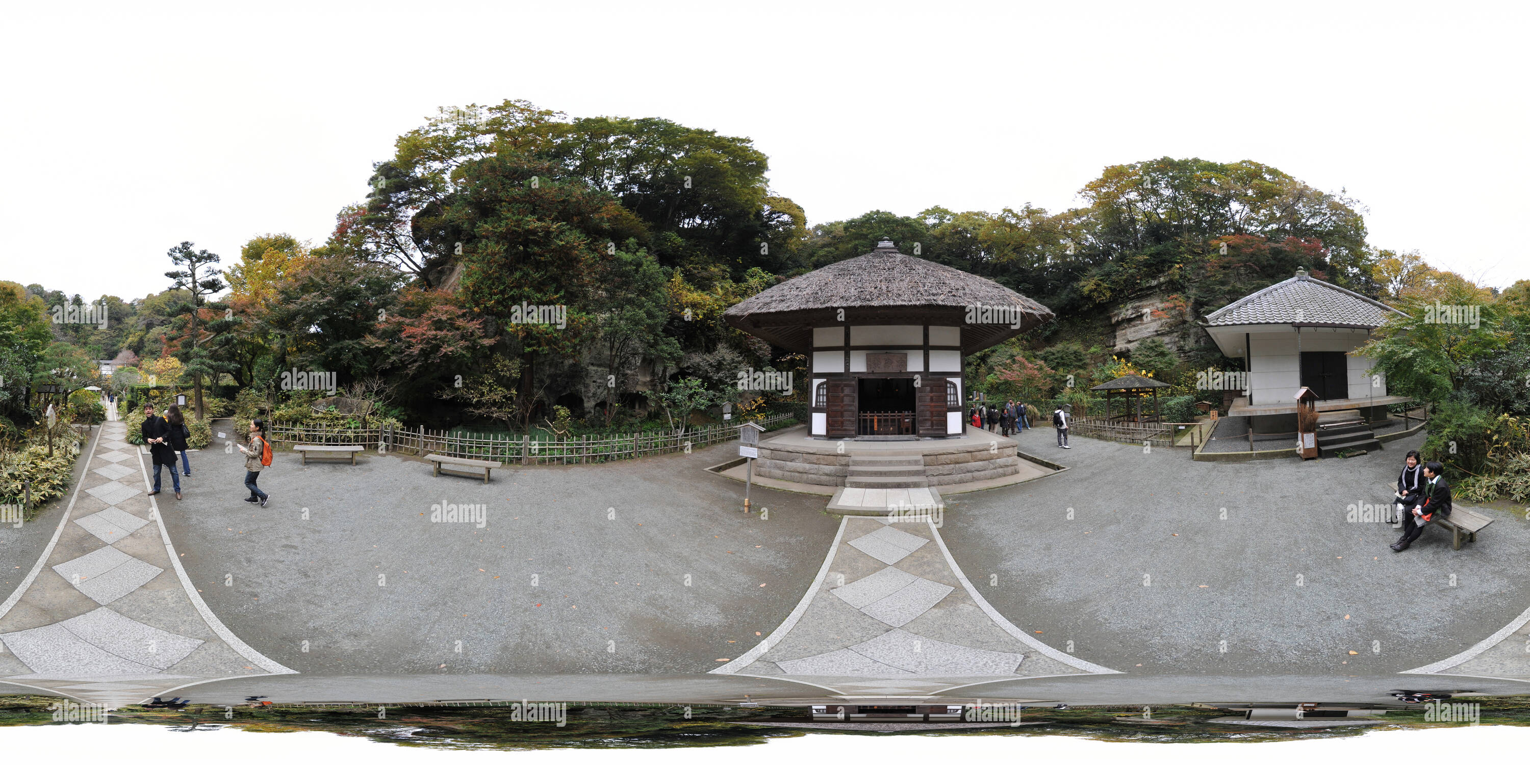 360° view of Meigetsu-in temple, Kamakura - Alamy