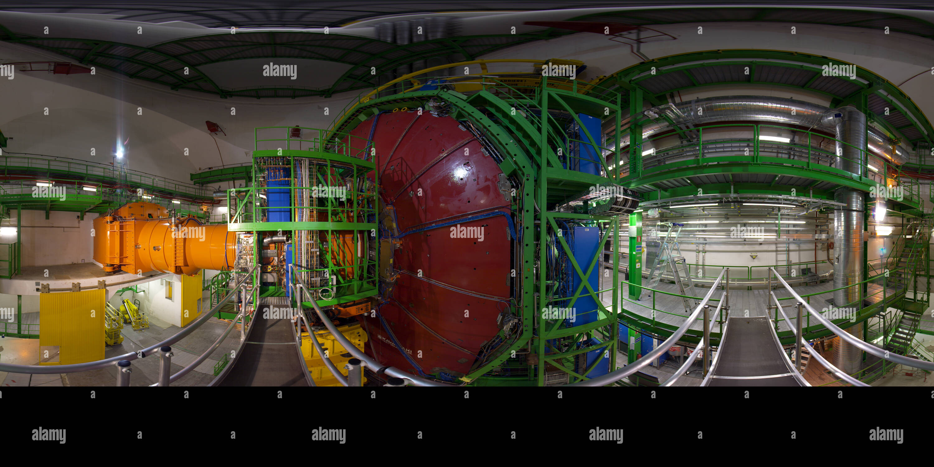 360° view of CERN CMS 5 - Alamy