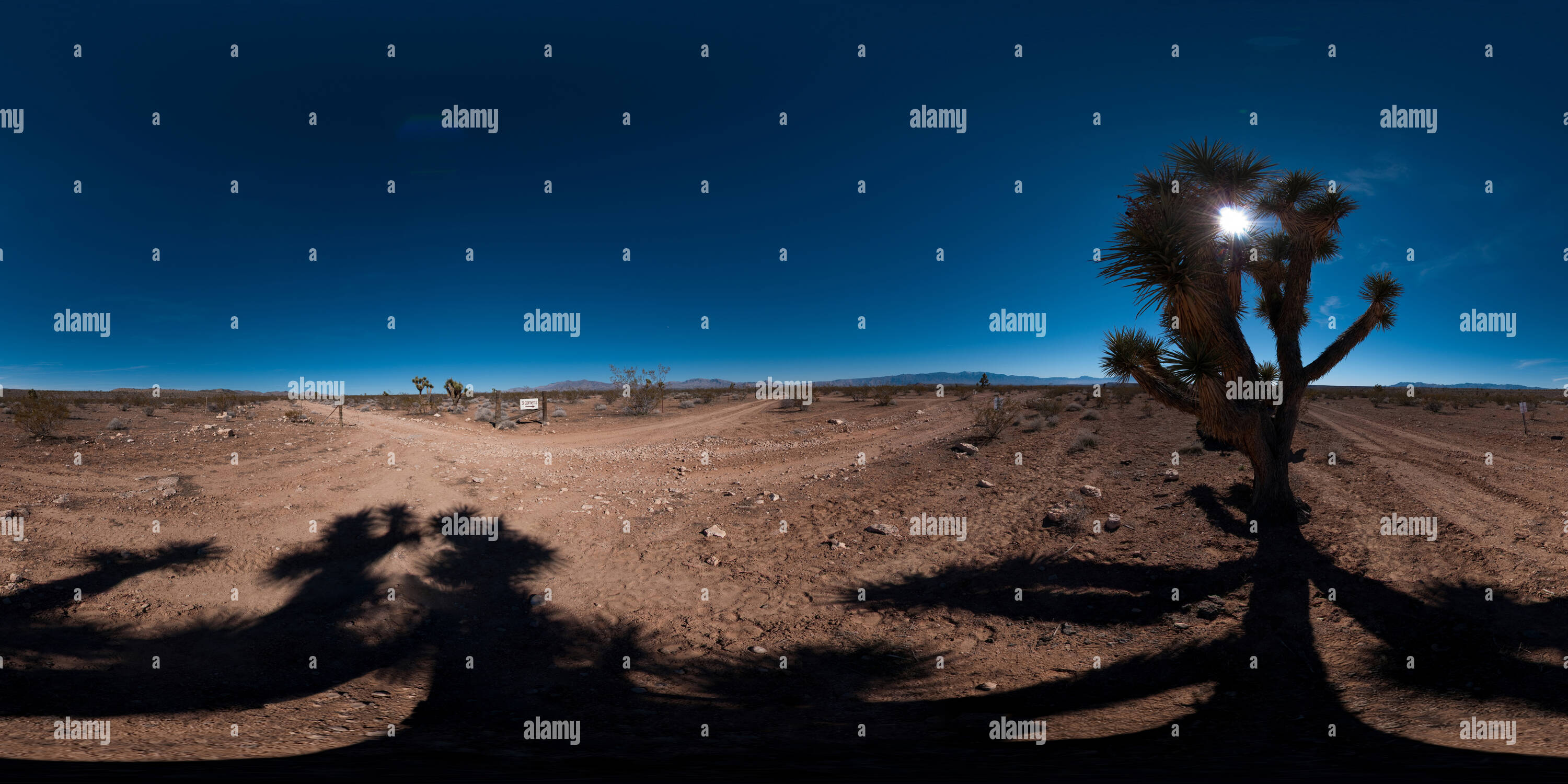 360° view of Utah-Nevada-Arizona 3 corners road - Alamy