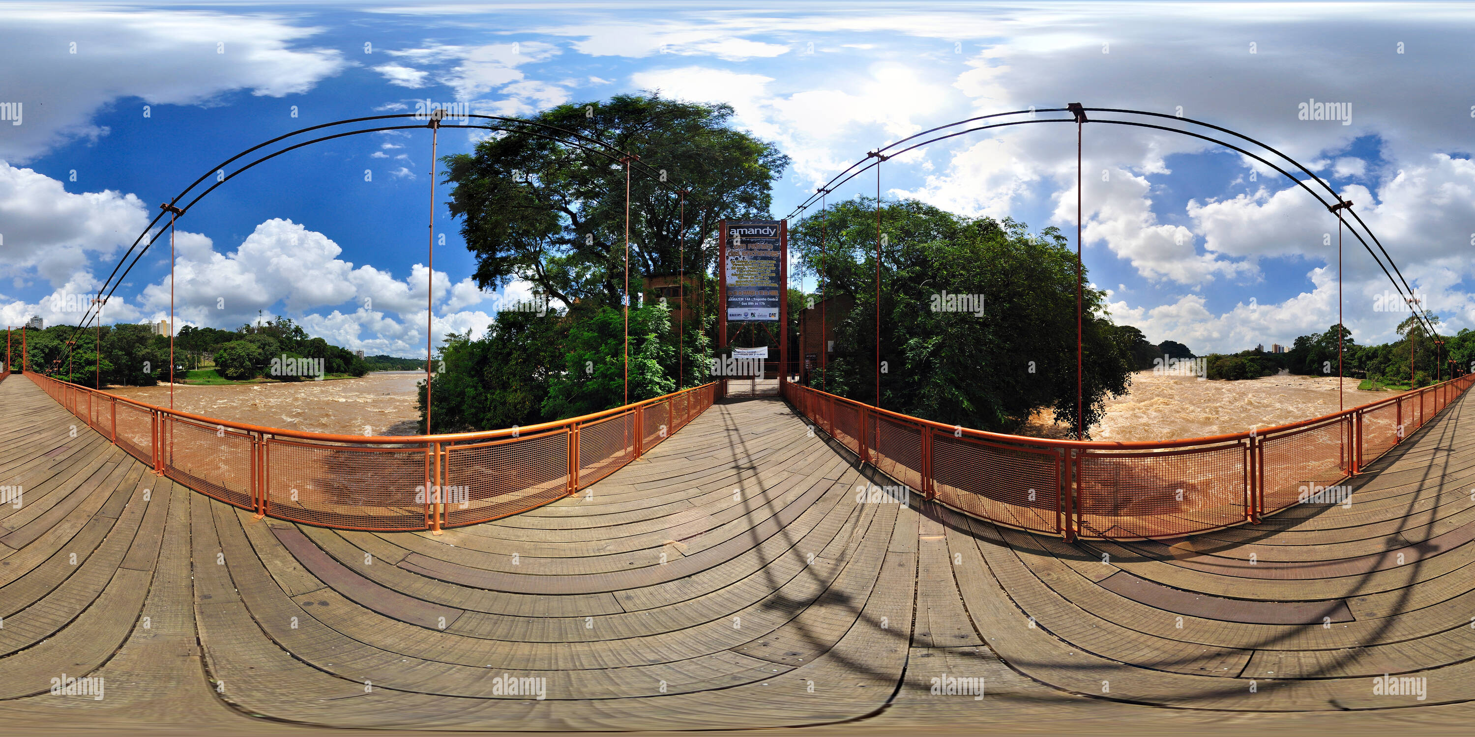 Ponte pensil hi-res stock photography and images - Alamy