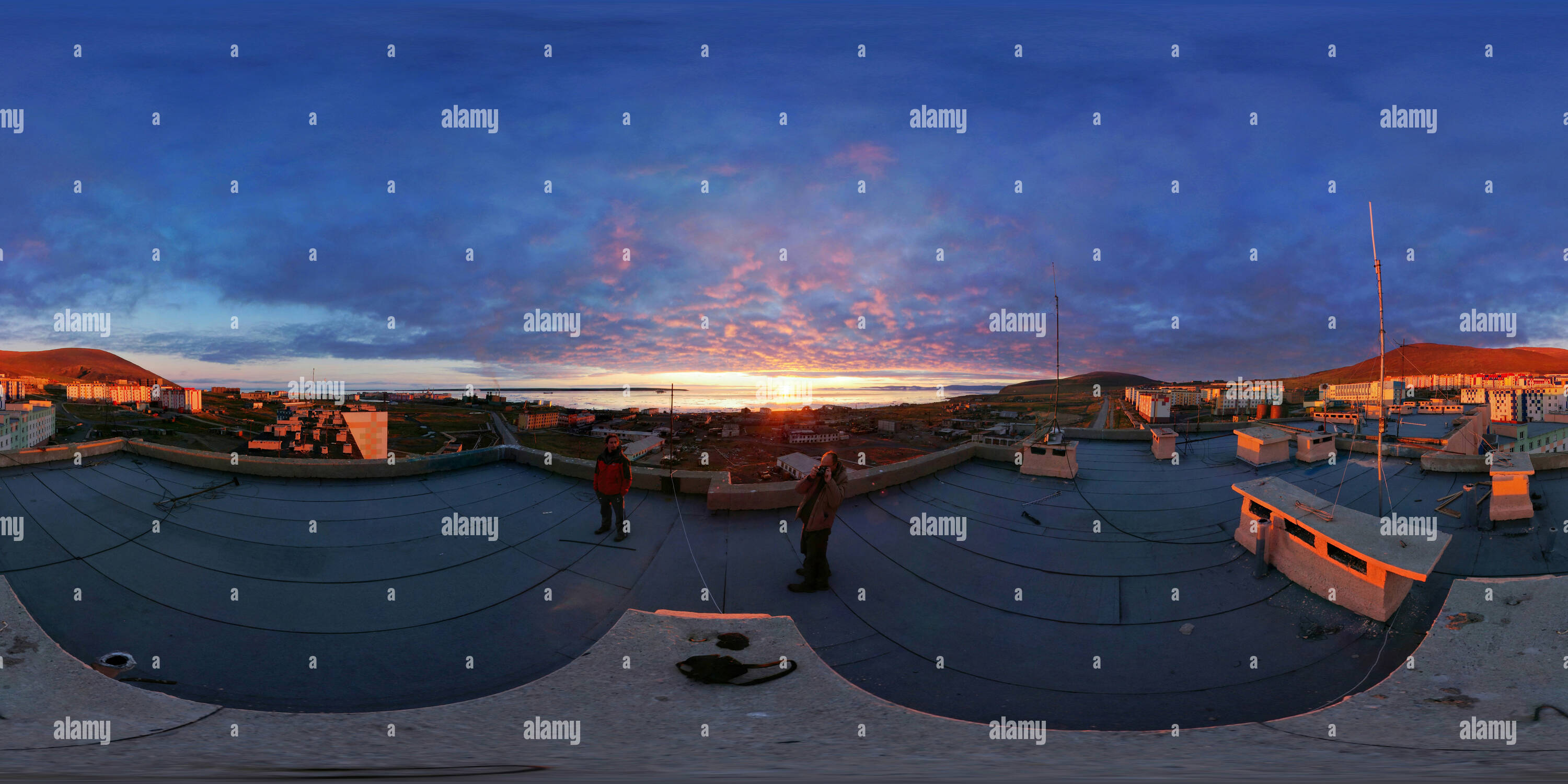 360° view of Midnight sun at the Chaunskaya bay, Pevek - Alamy