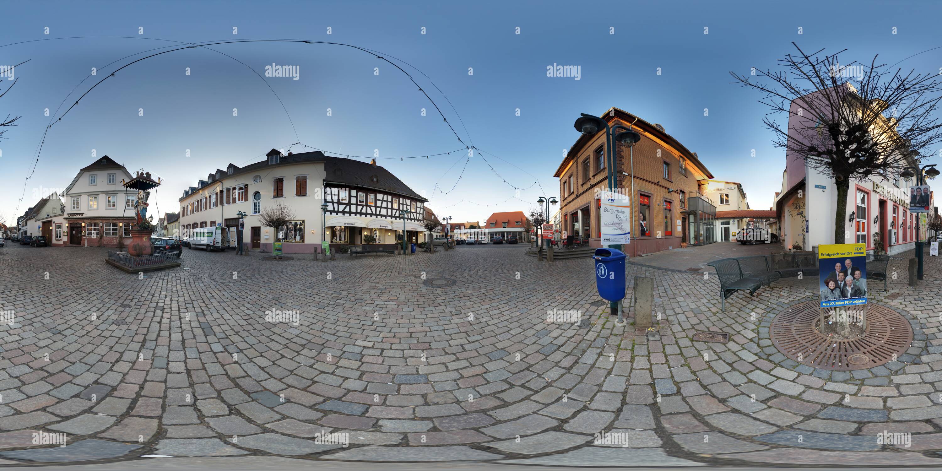 360° view of Hochheim am Main, Madonna - Alamy