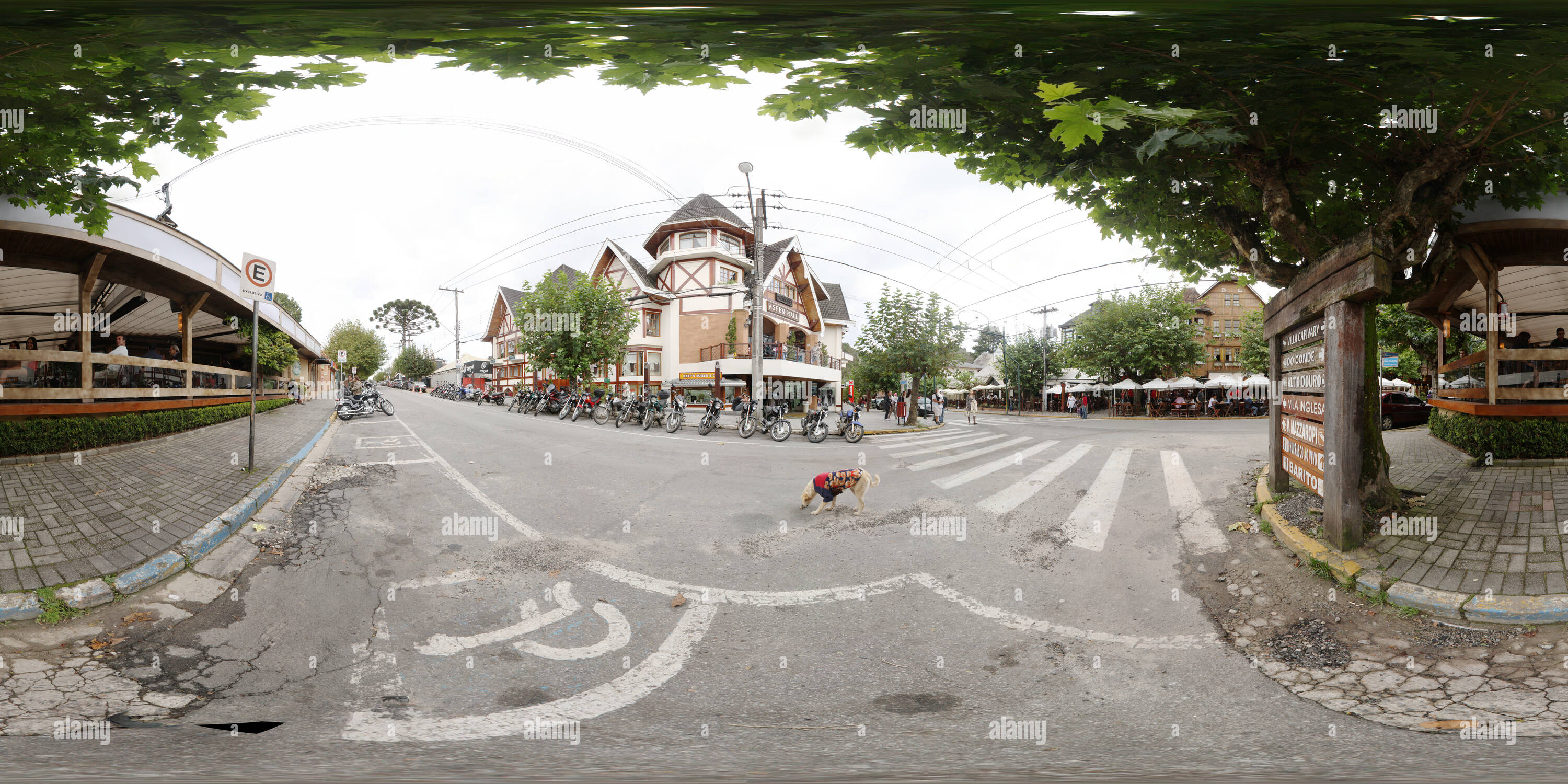 Aspen mall hi-res stock photography and images - Alamy