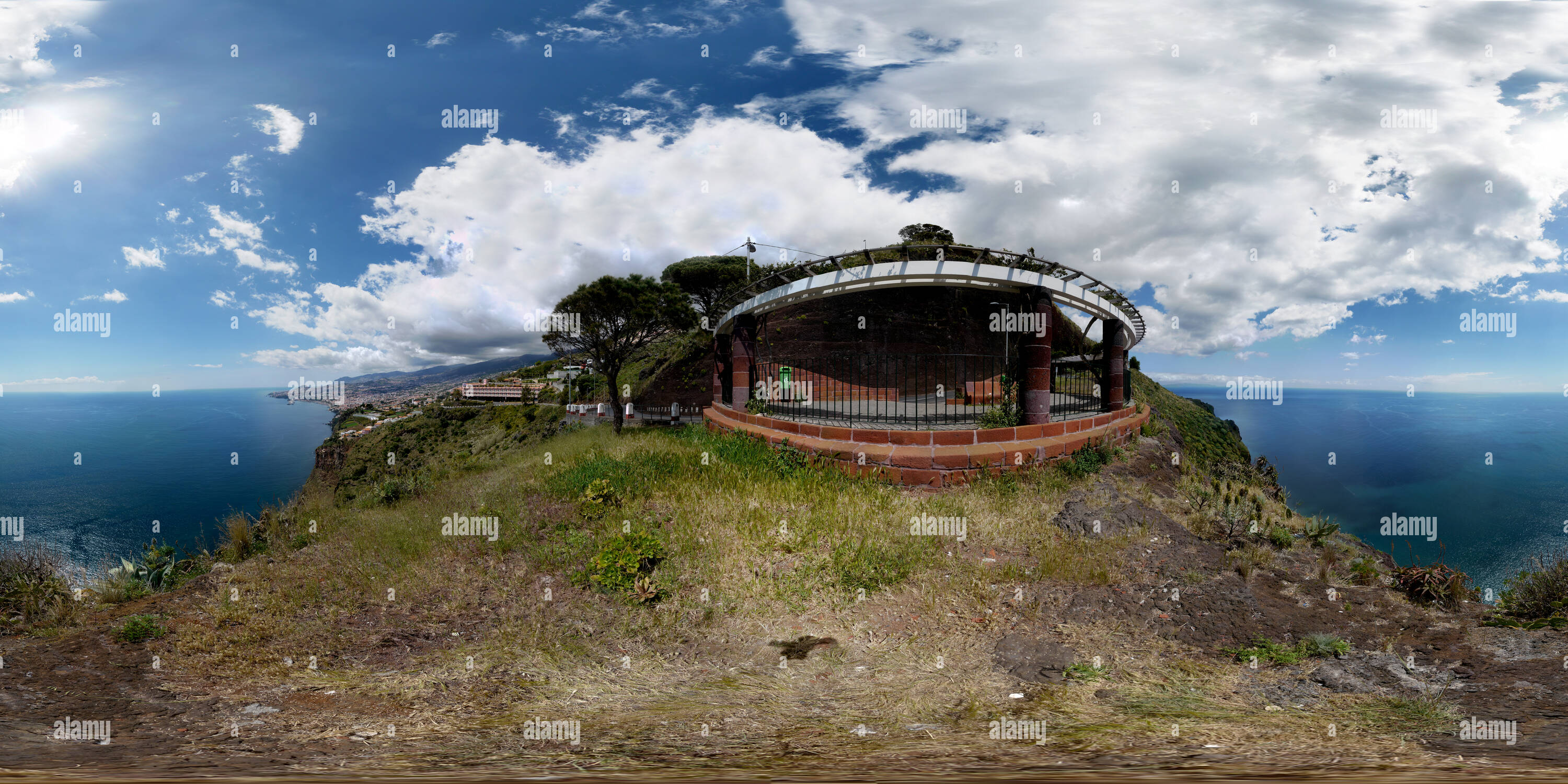 360° view of Madeira Island - Pinaculo Viewpoint - Alamy