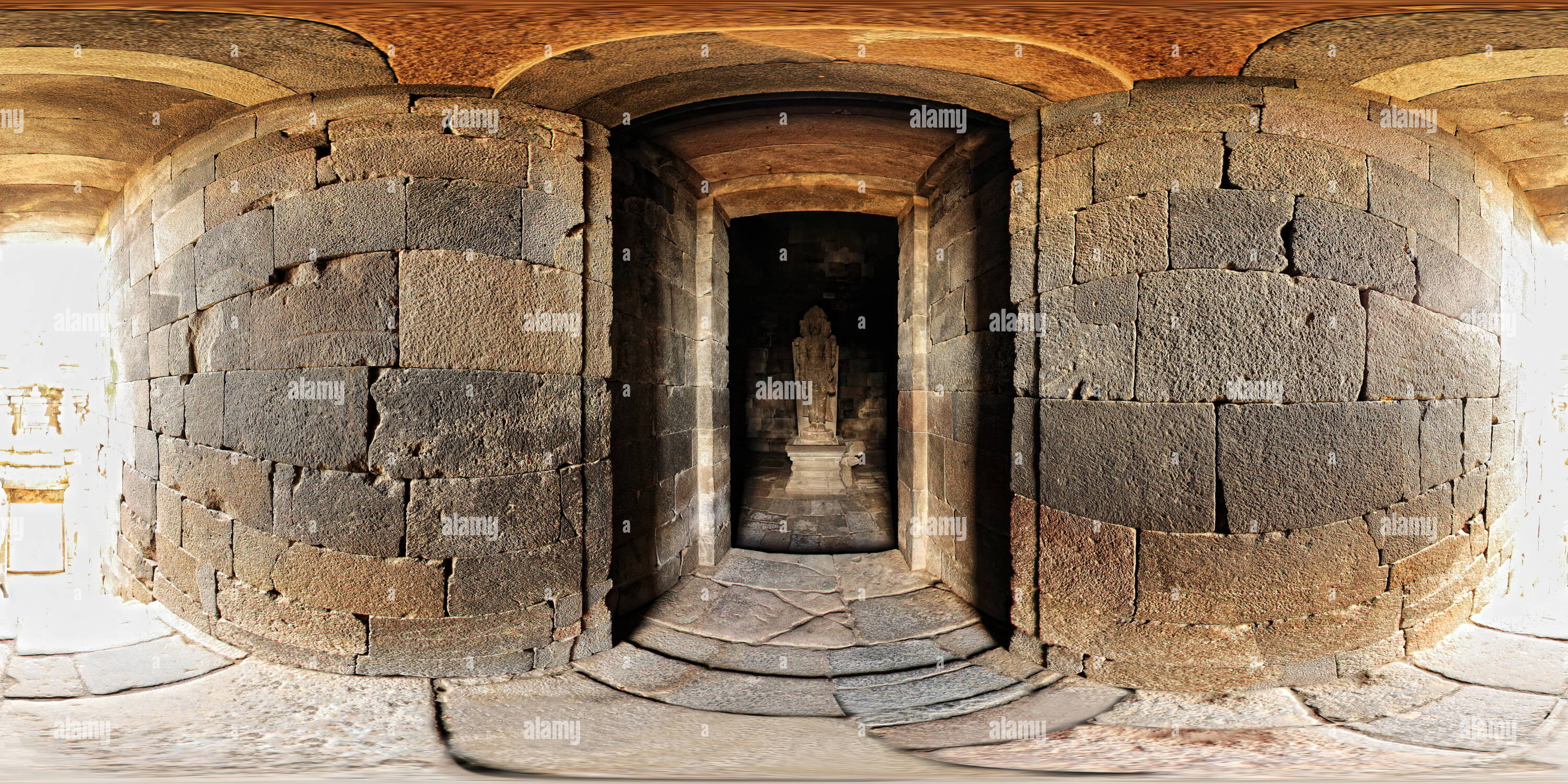 360° view of Brahmana Stupa, Prambanan Temple - Alamy