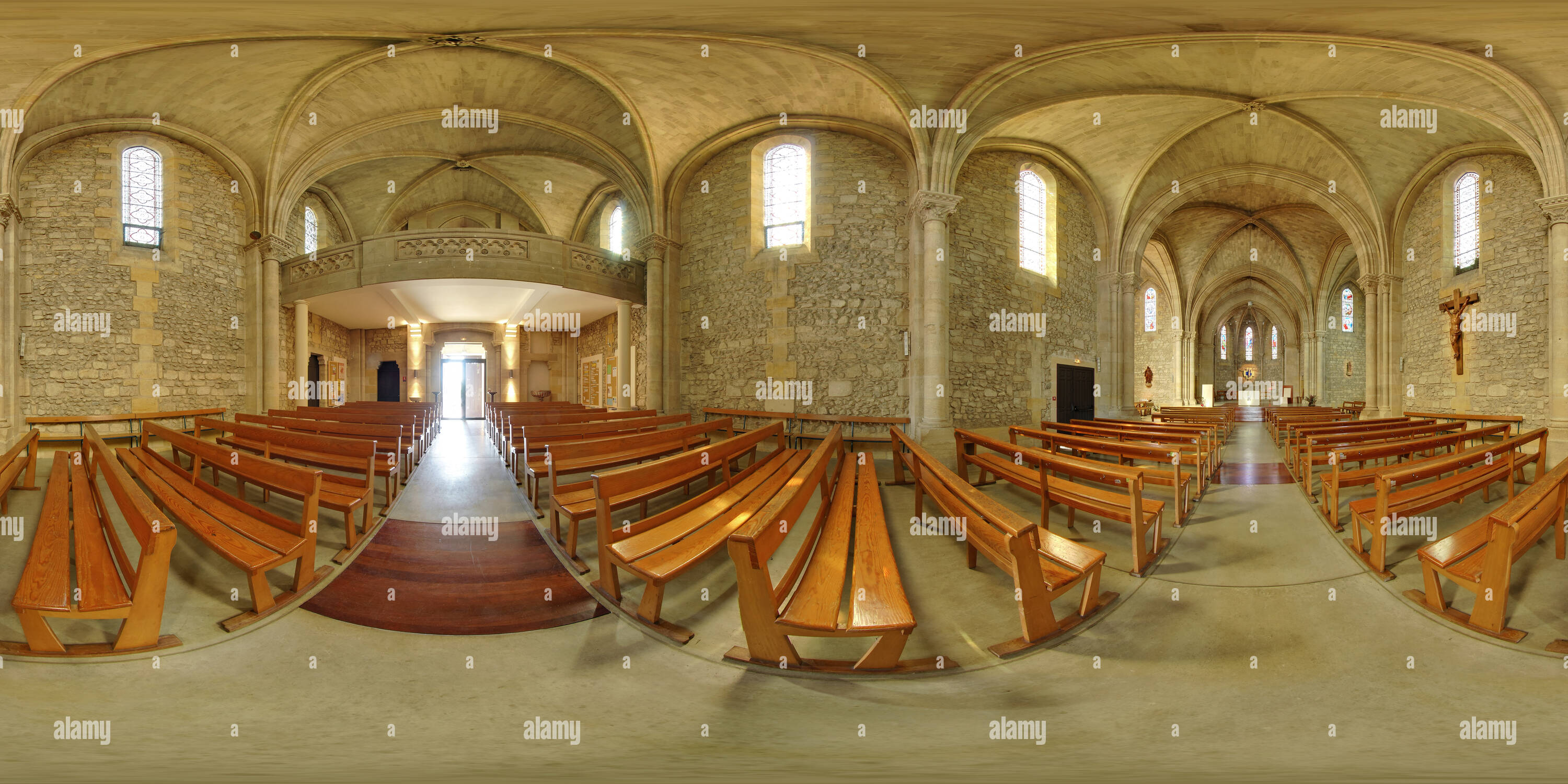 360° view of Nef de l'église de Gradignan - France - Alamy