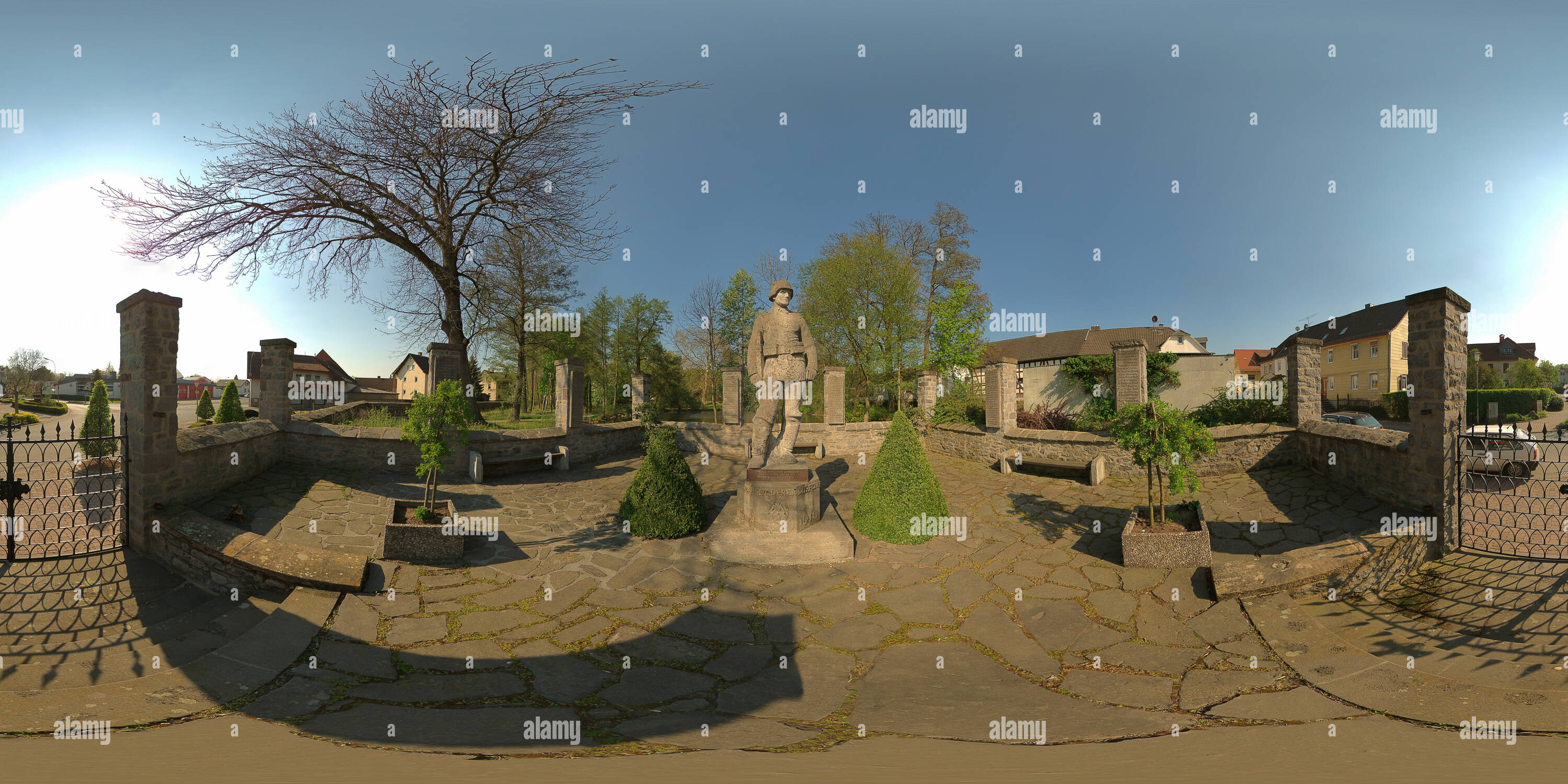 360° view of -Laubach- Kriegsopfer Denkmal - Alamy