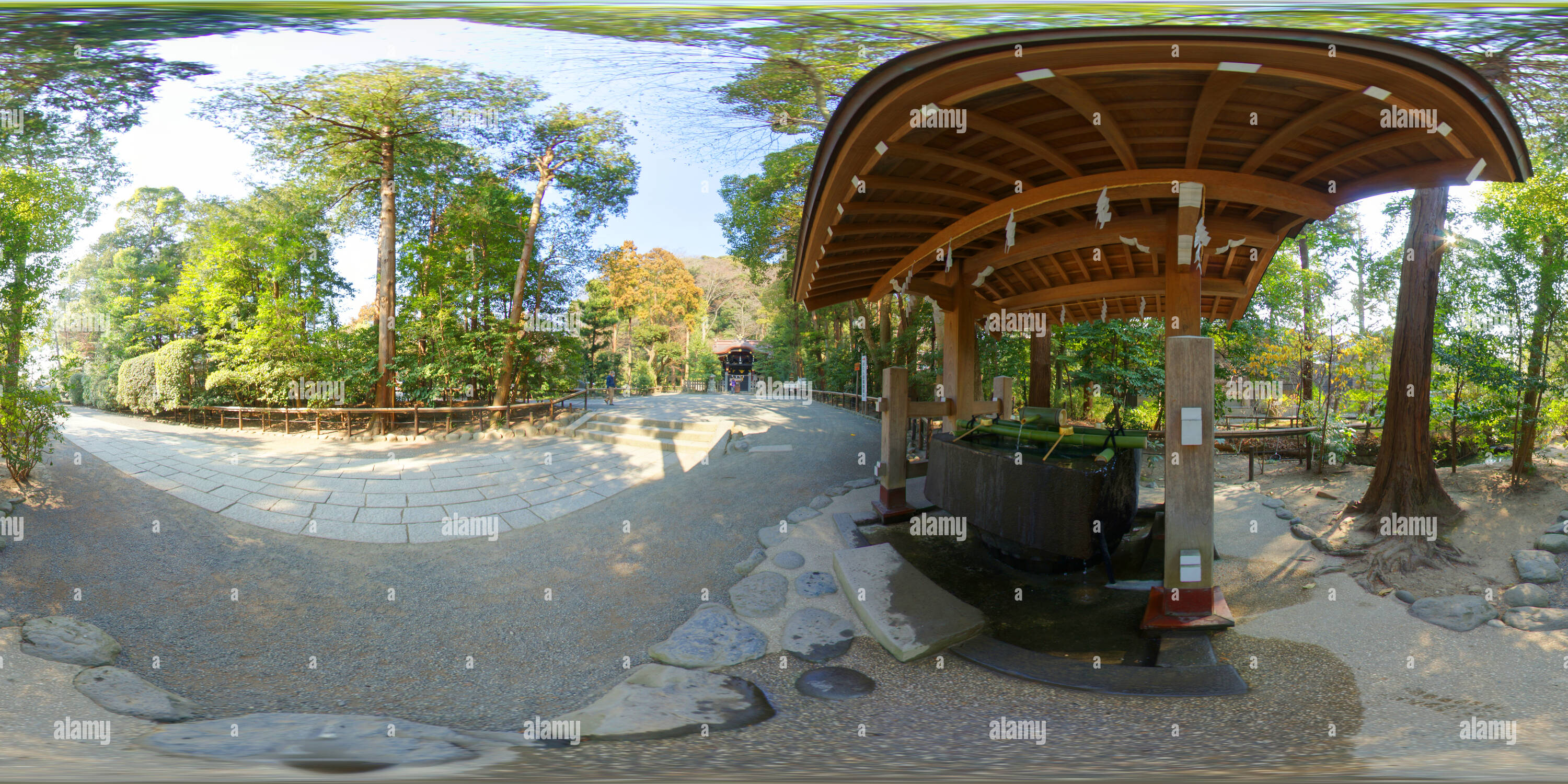 360° view of Temizuya at Tsurugaoka Hachimangu - Alamy