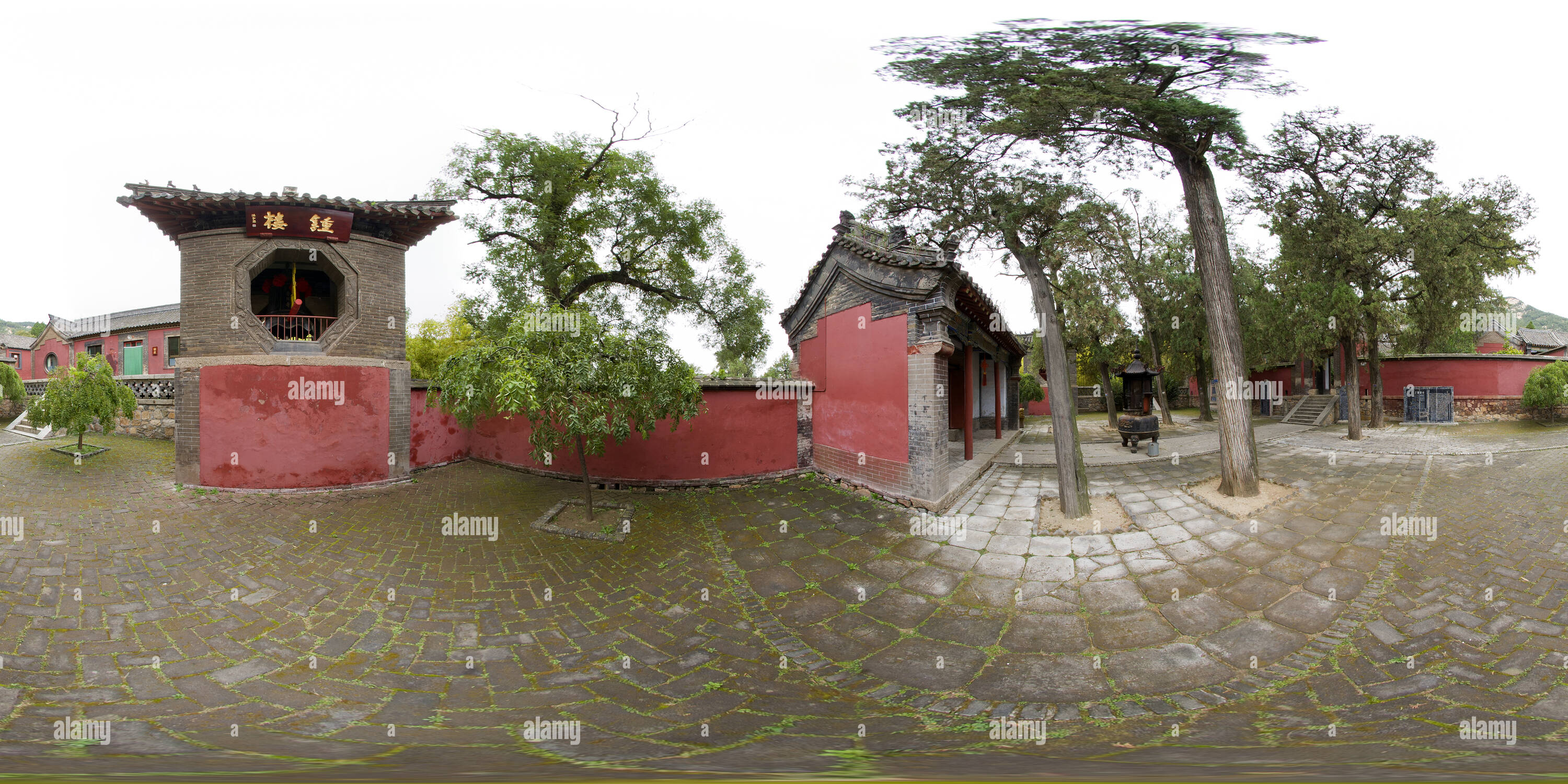 360° view of Tai'an City Puzhao Si - Clock Tower - Alamy