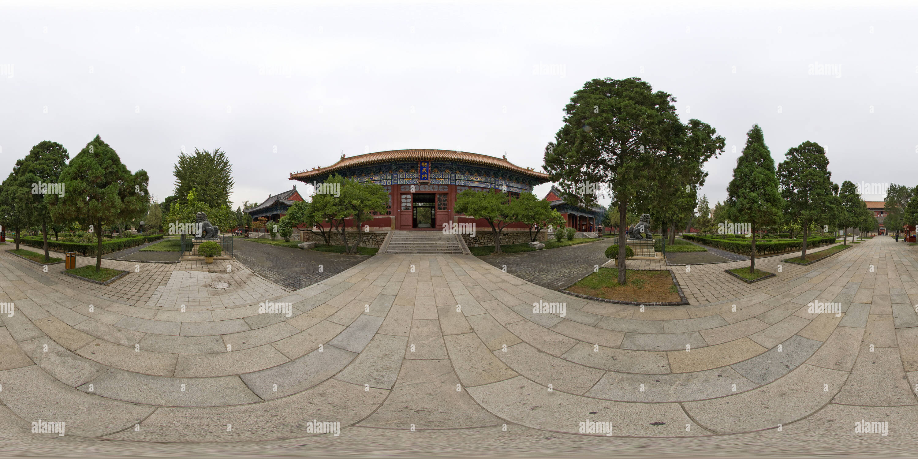 360° view of Tai'an City - Dai Temple - with Heavenly Gate - Alamy