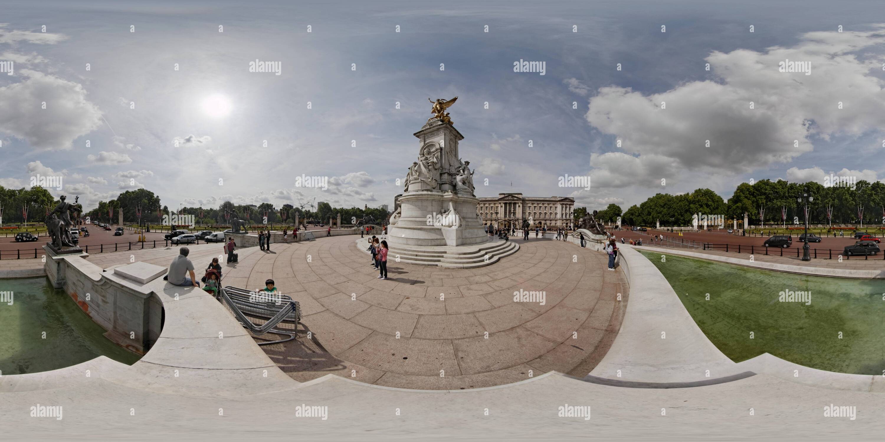 360° view of Queen Victoria Memorial - Alamy