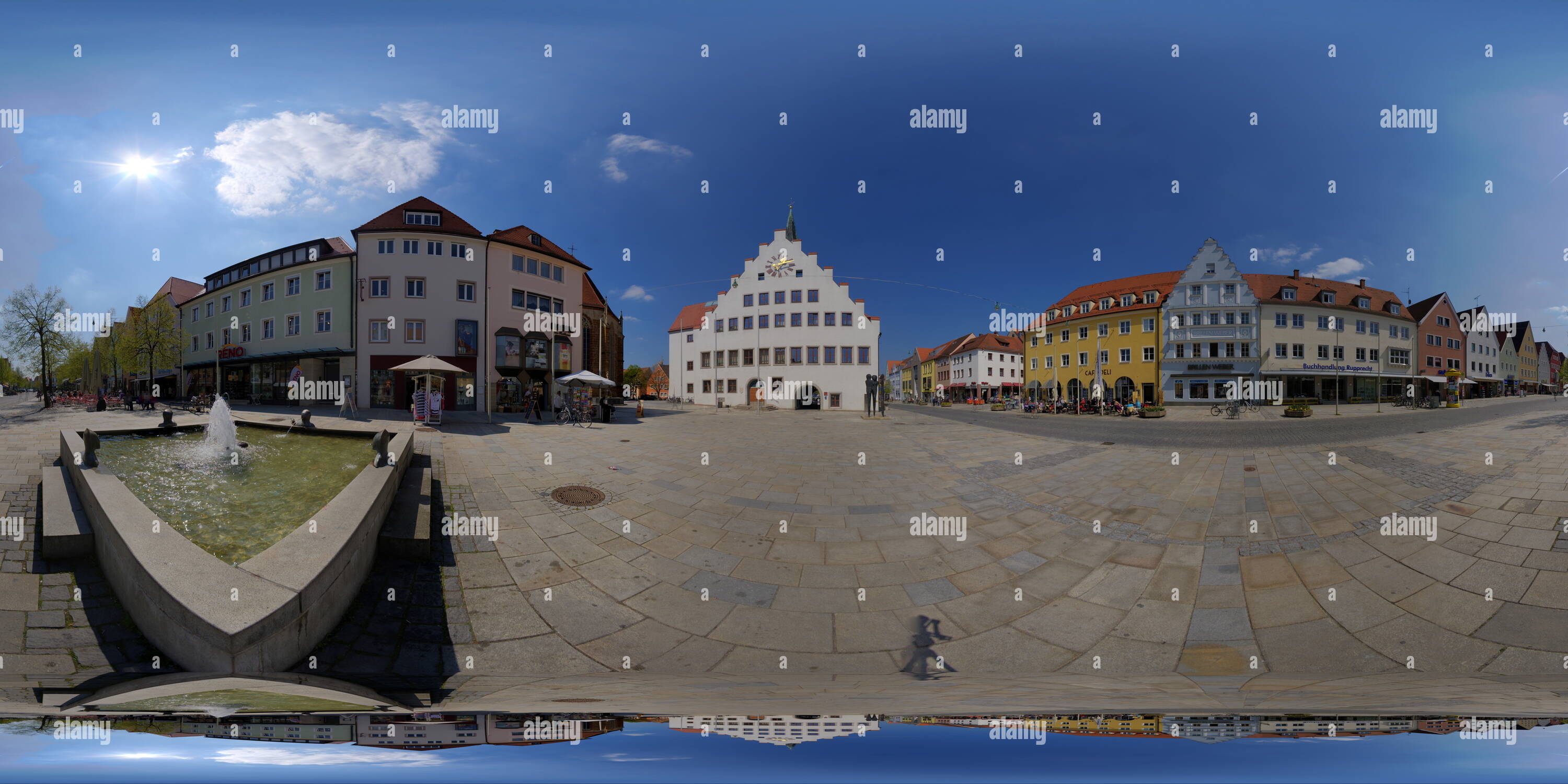 360° view of Rathausplatz Rathaus Neumarkt - Alamy