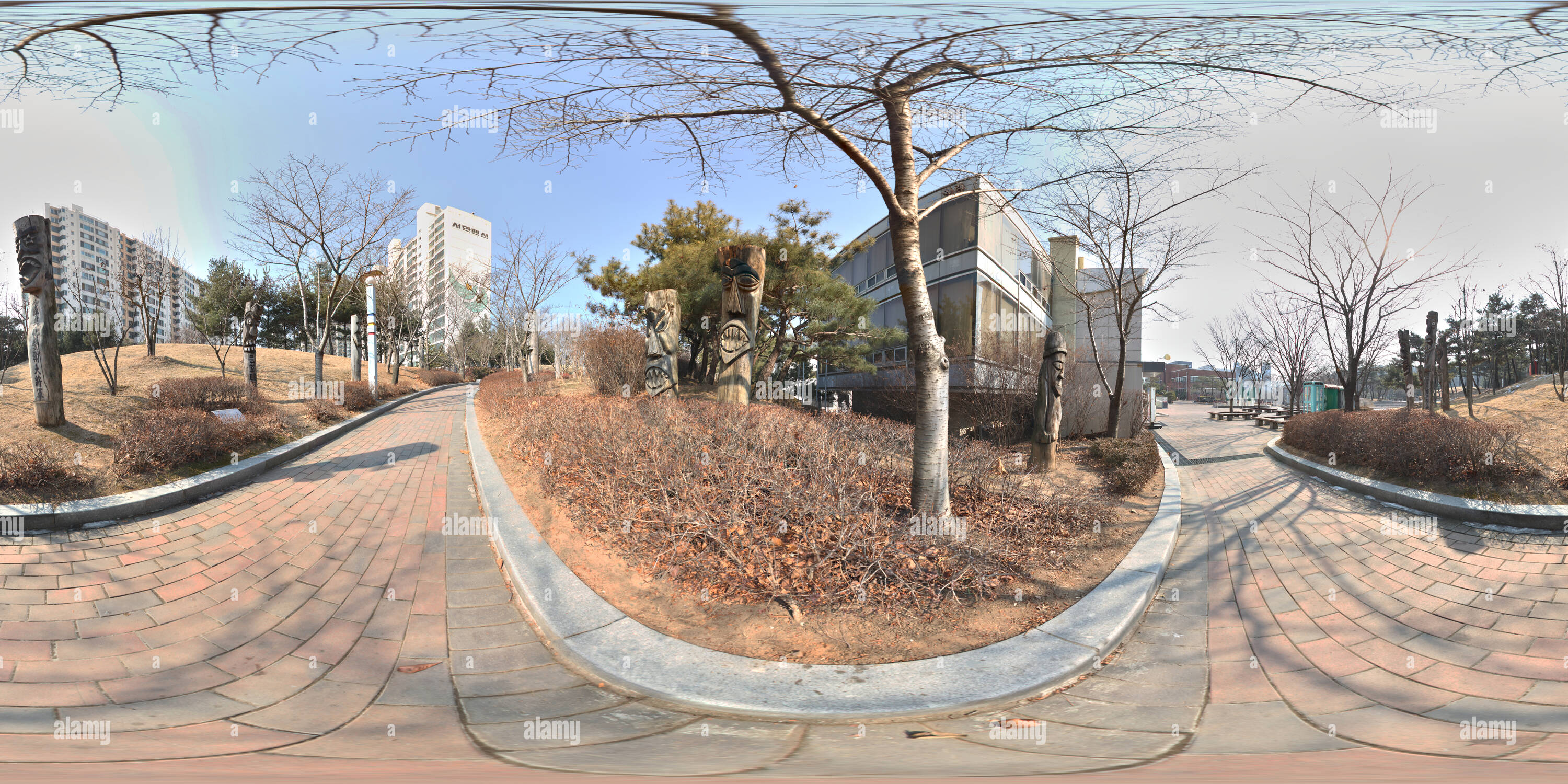 360° view of The totem Pole of Buk-gu Culture & Arts Center - Alamy