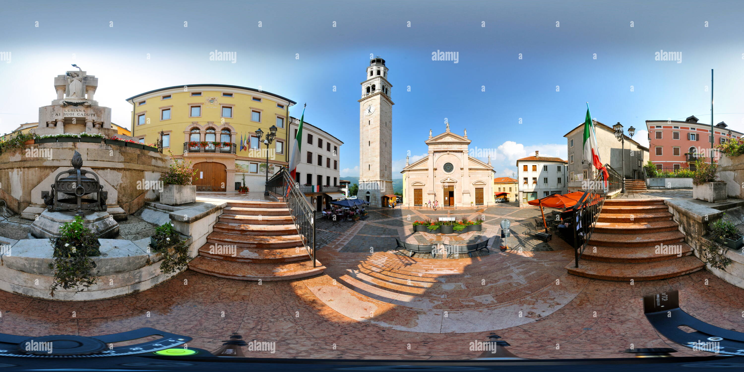360° view of Lusiana il centro - Alamy