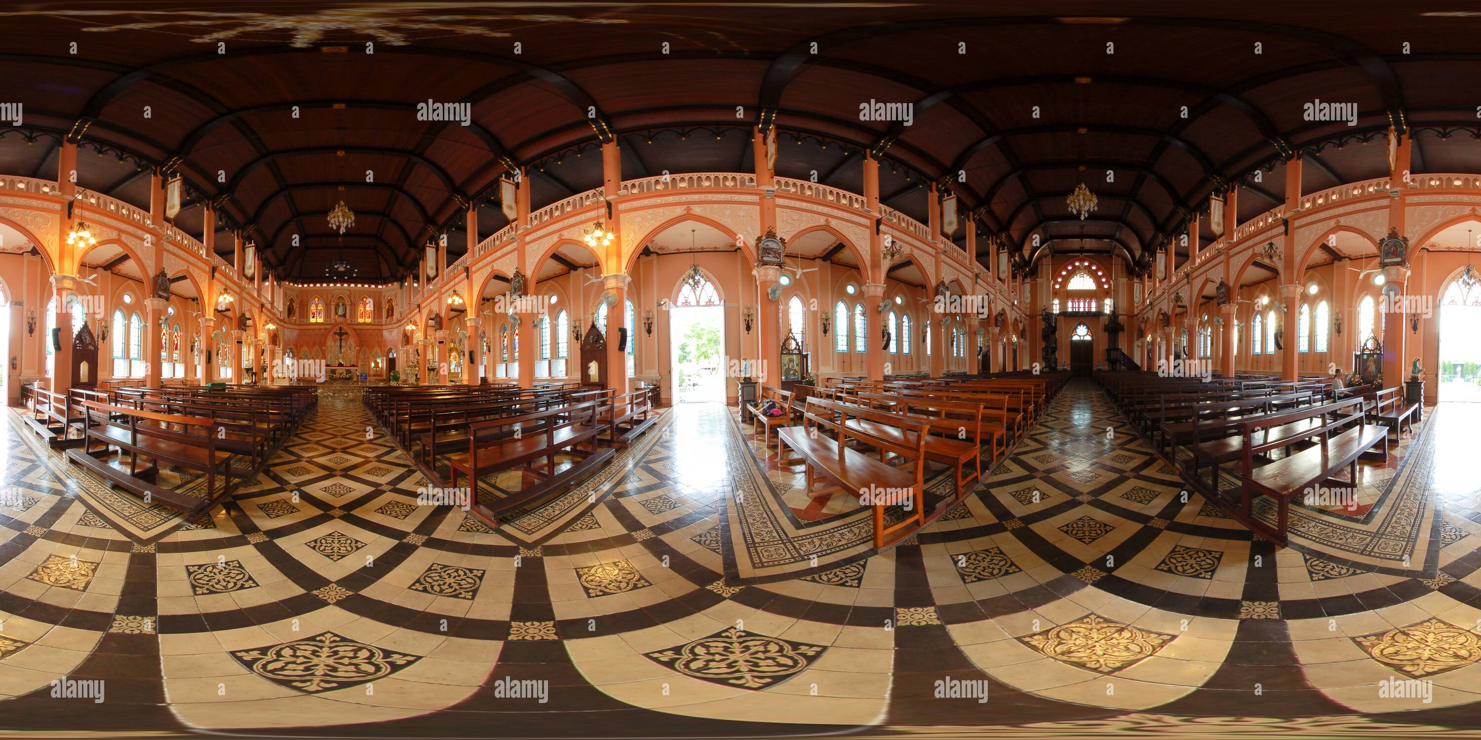 360° view of Inside Roman Catholic Church Chanthaburi - Alamy