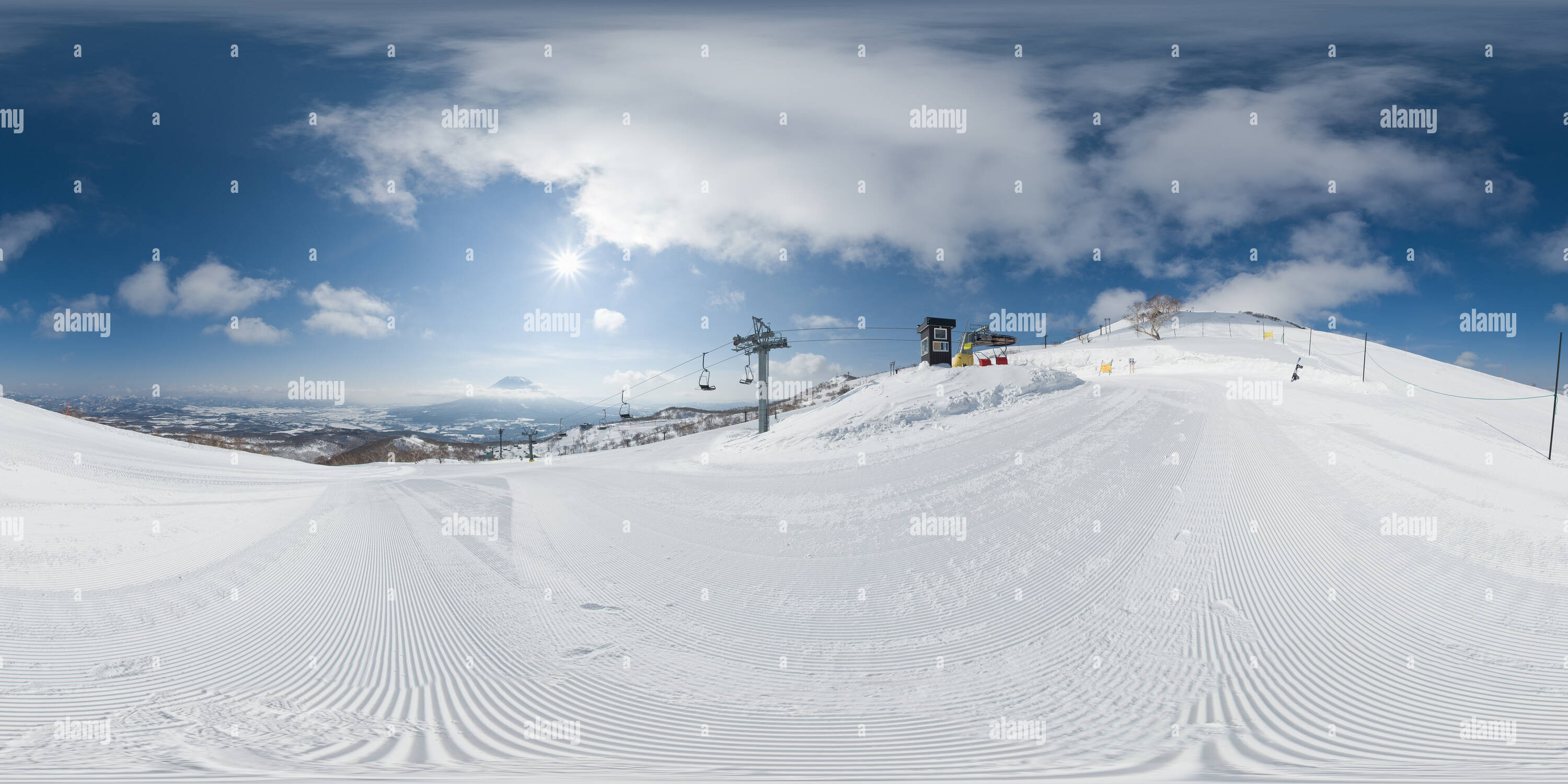 360° view of Hirafu Swinging Monkey - Top - Alamy