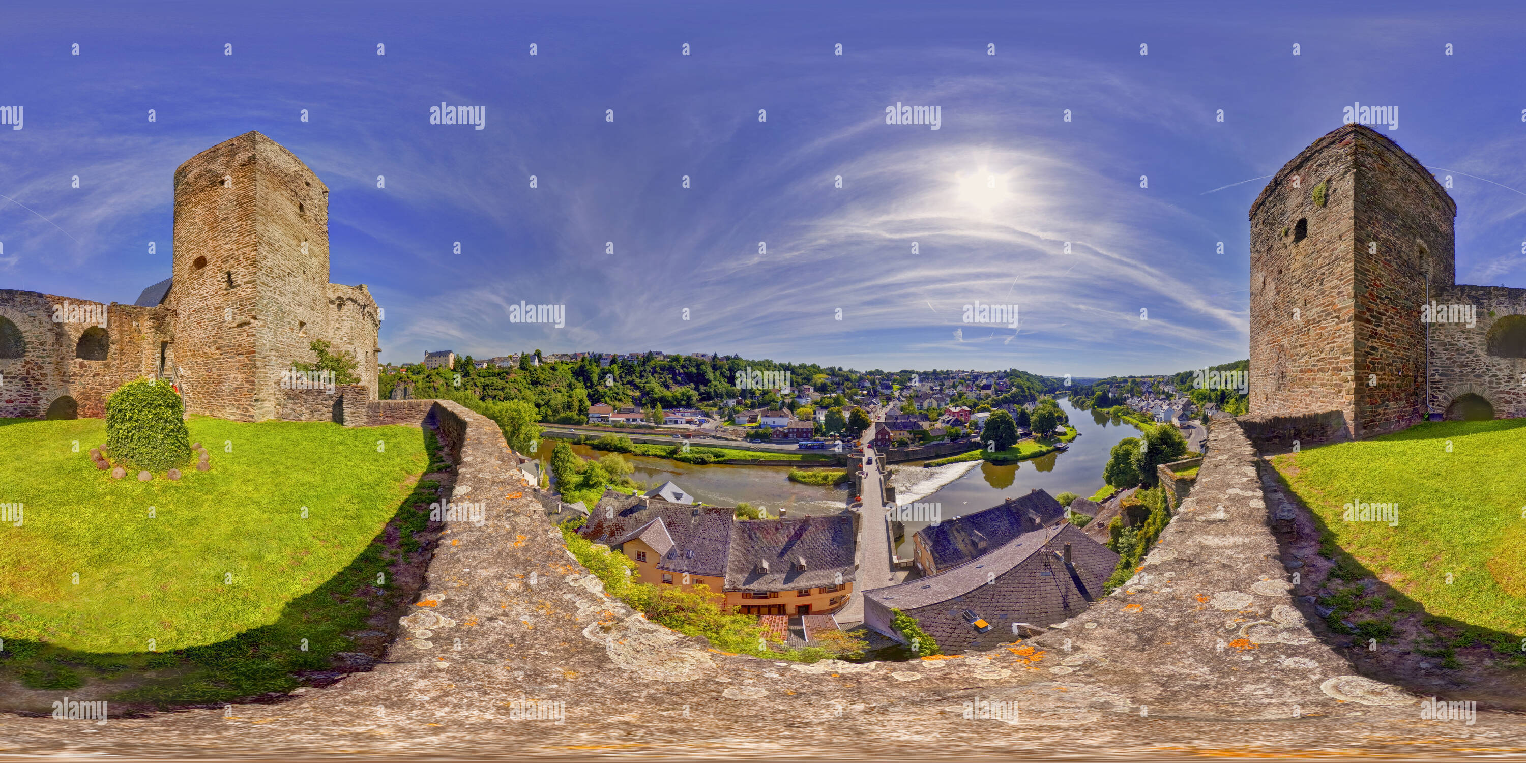 360° view of Runkel Burg Blick Zur Lahn - Alamy