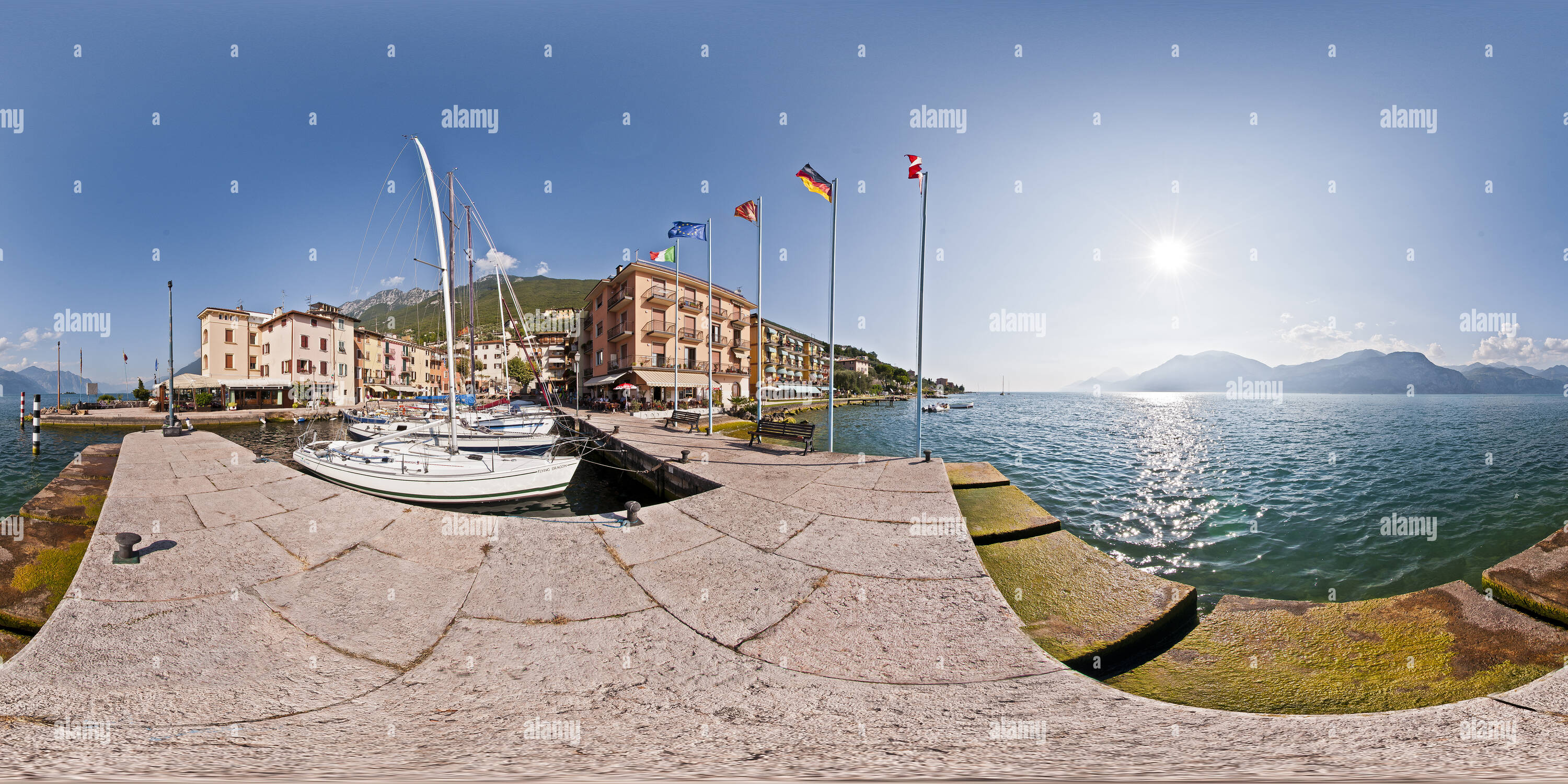 Porto di brenzone hi-res stock photography and images - Alamy