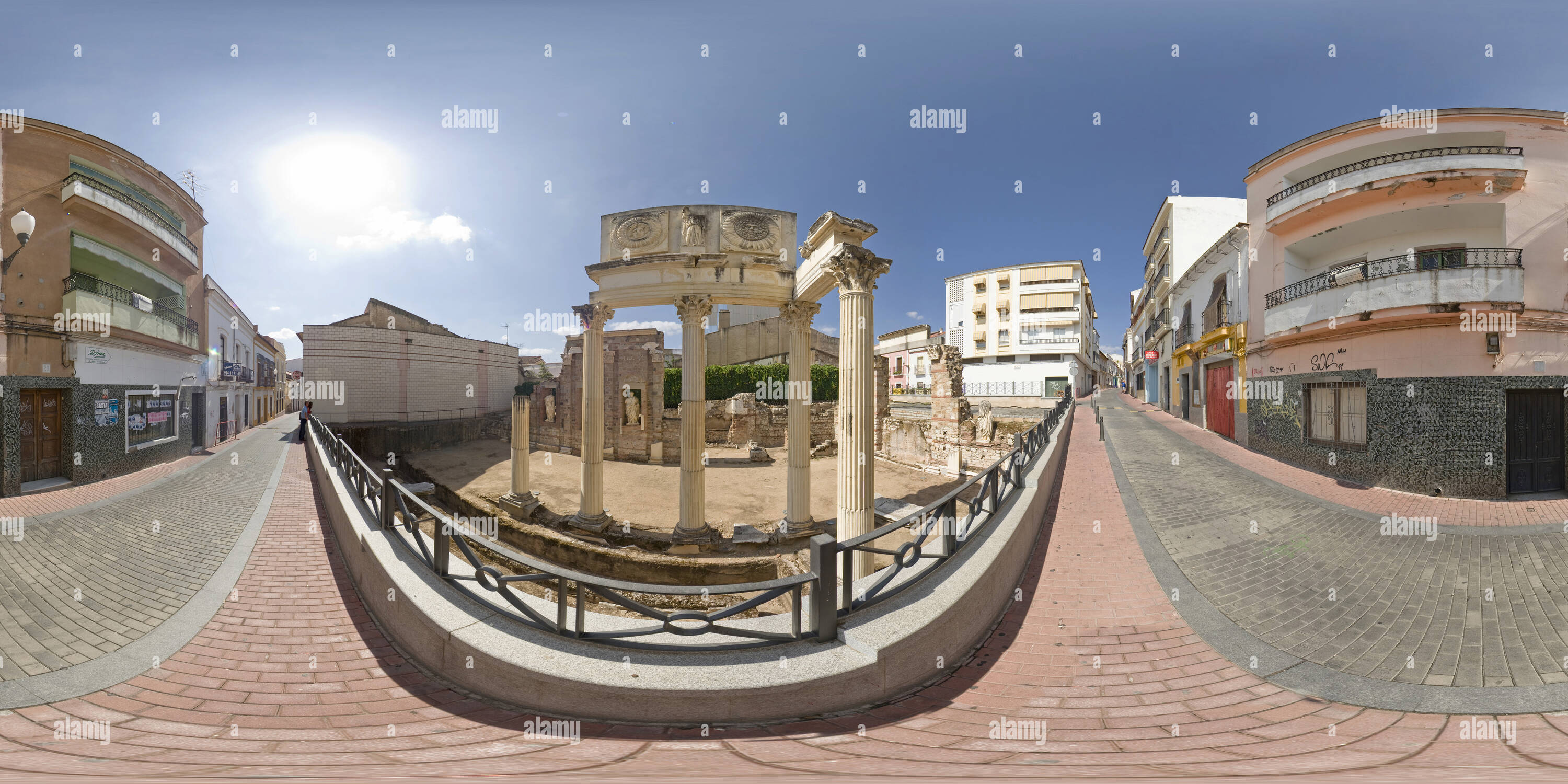 Portico del foro romano hi-res stock photography and images - Alamy