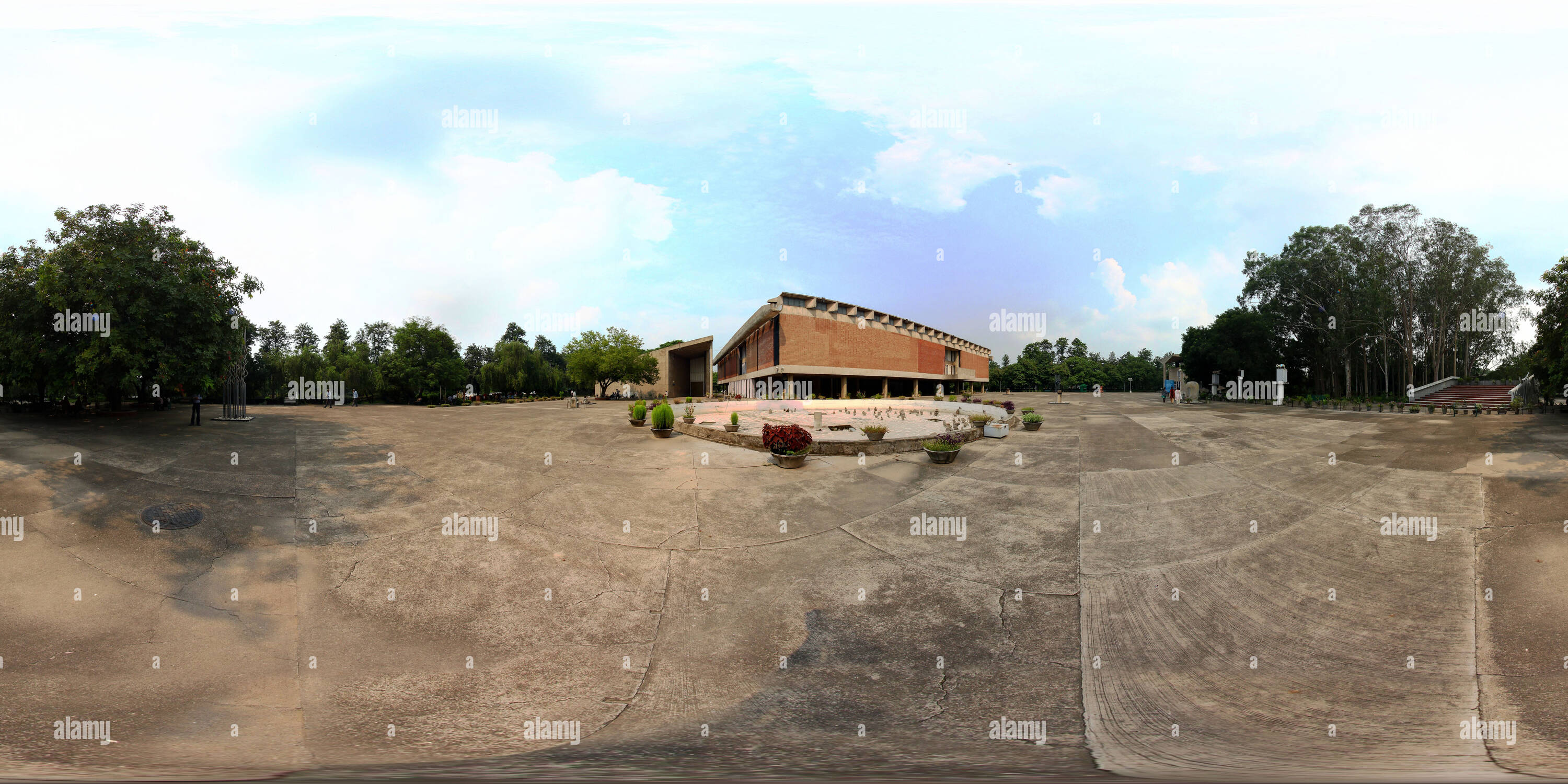 360° view of The Government Museum and Art Gallery - Alamy