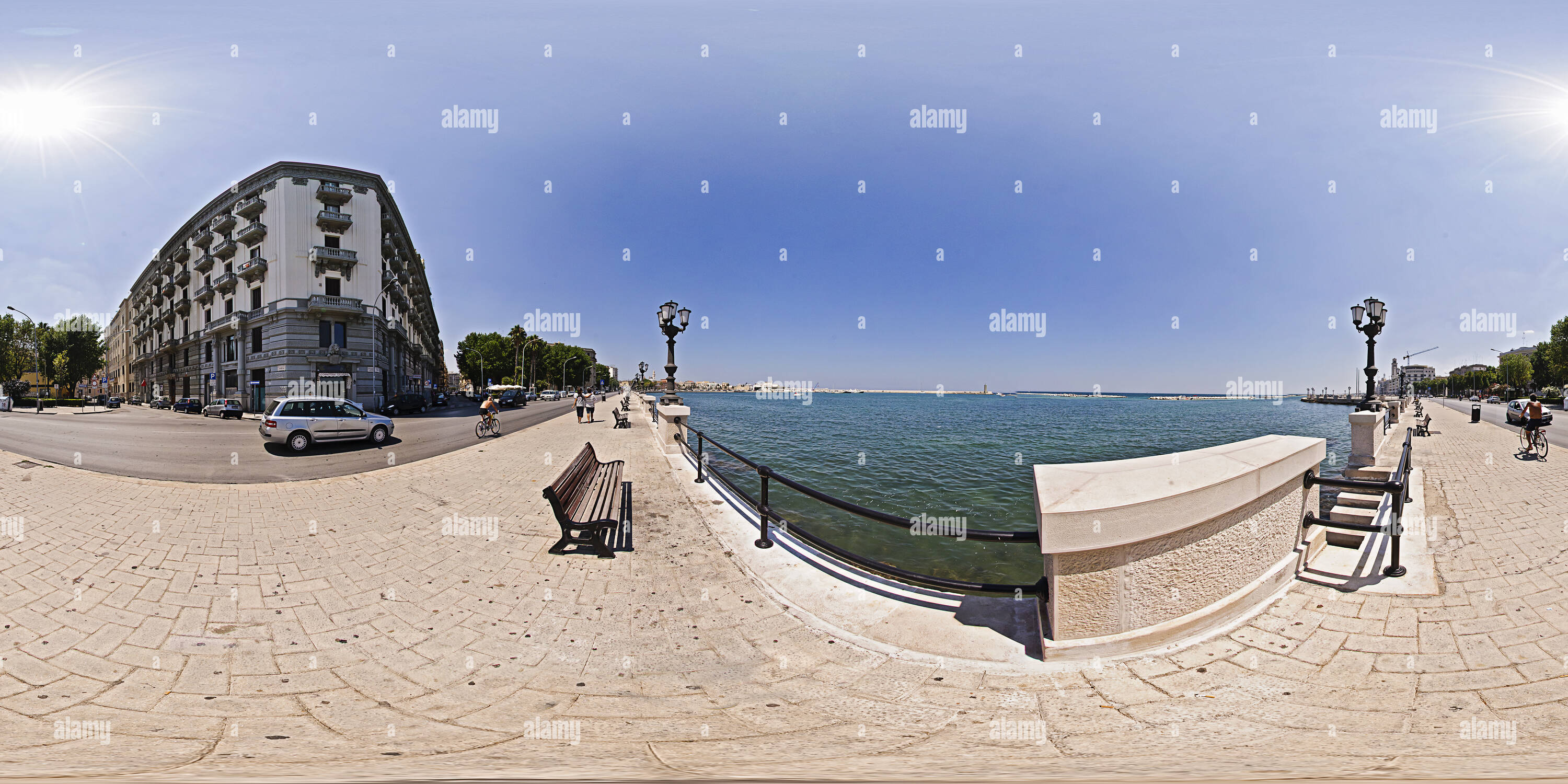 360° view of Bari - Promenade Araldo di Crollalanza - Alamy