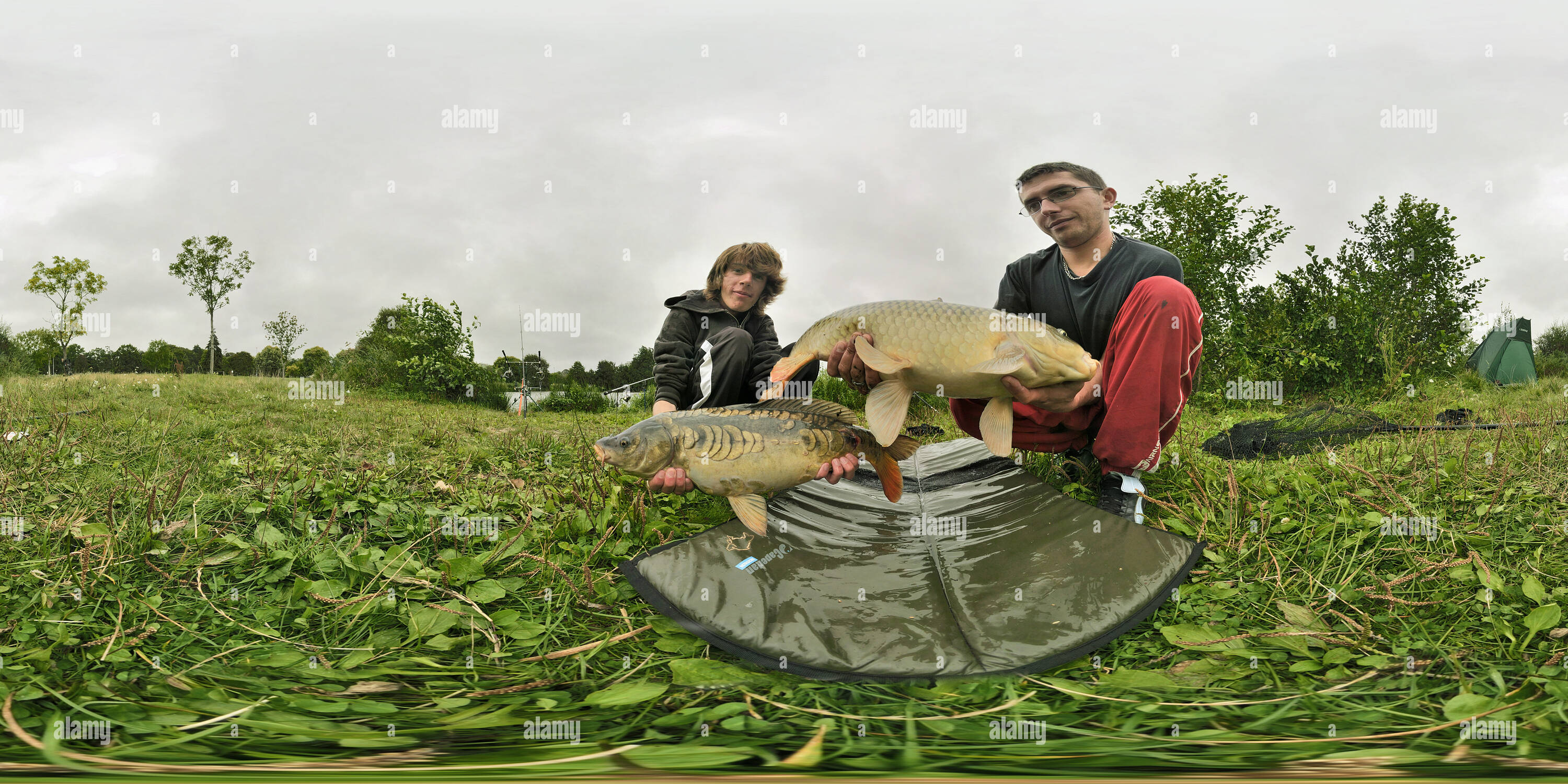 360° view of carpe 5.6kg la peche sportive Creach Gwen Quimper ...