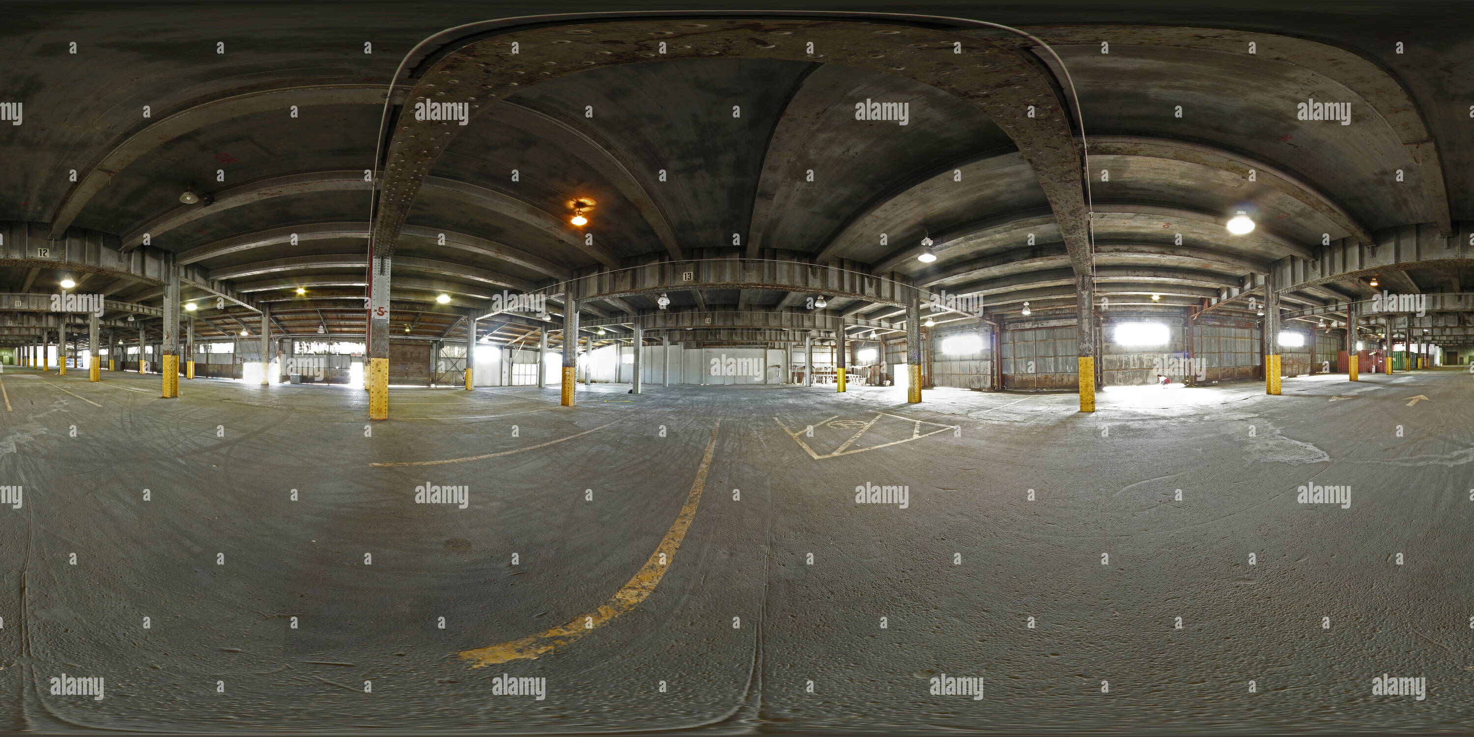 360° view of Port of Montreal warehouse - Alamy