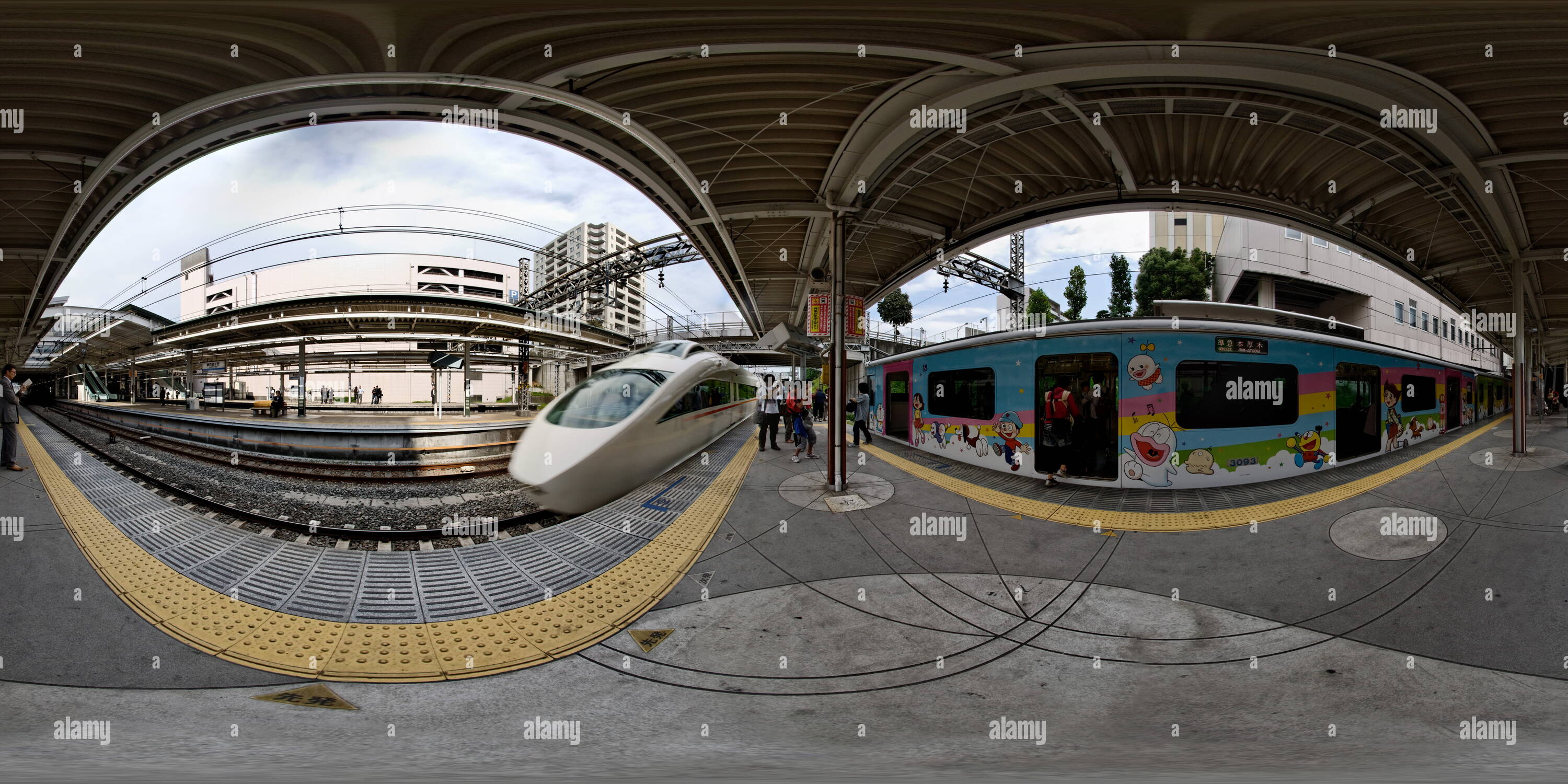 Odakyu line train hi-res stock photography and images - Alamy