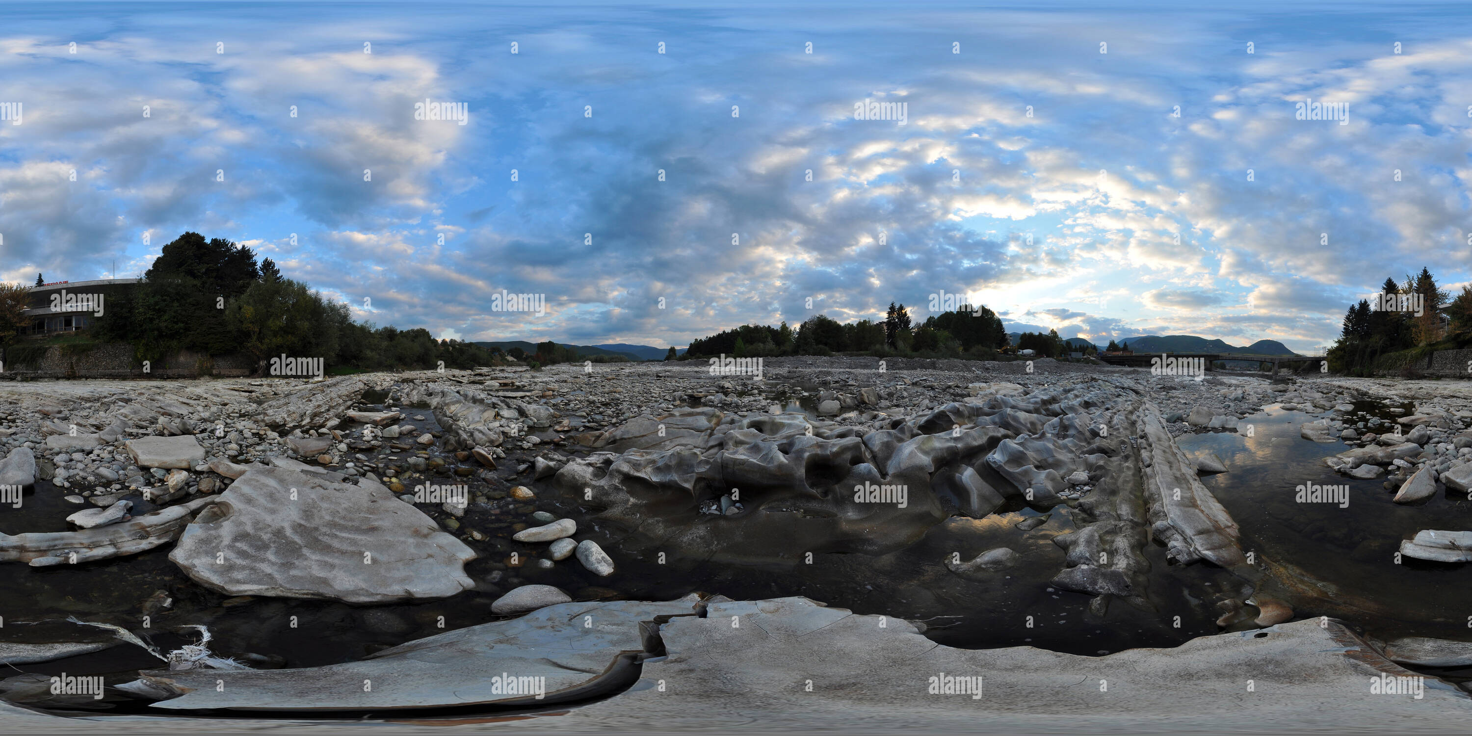 360° view of Dry Riverbed Lim River 2 - Alamy