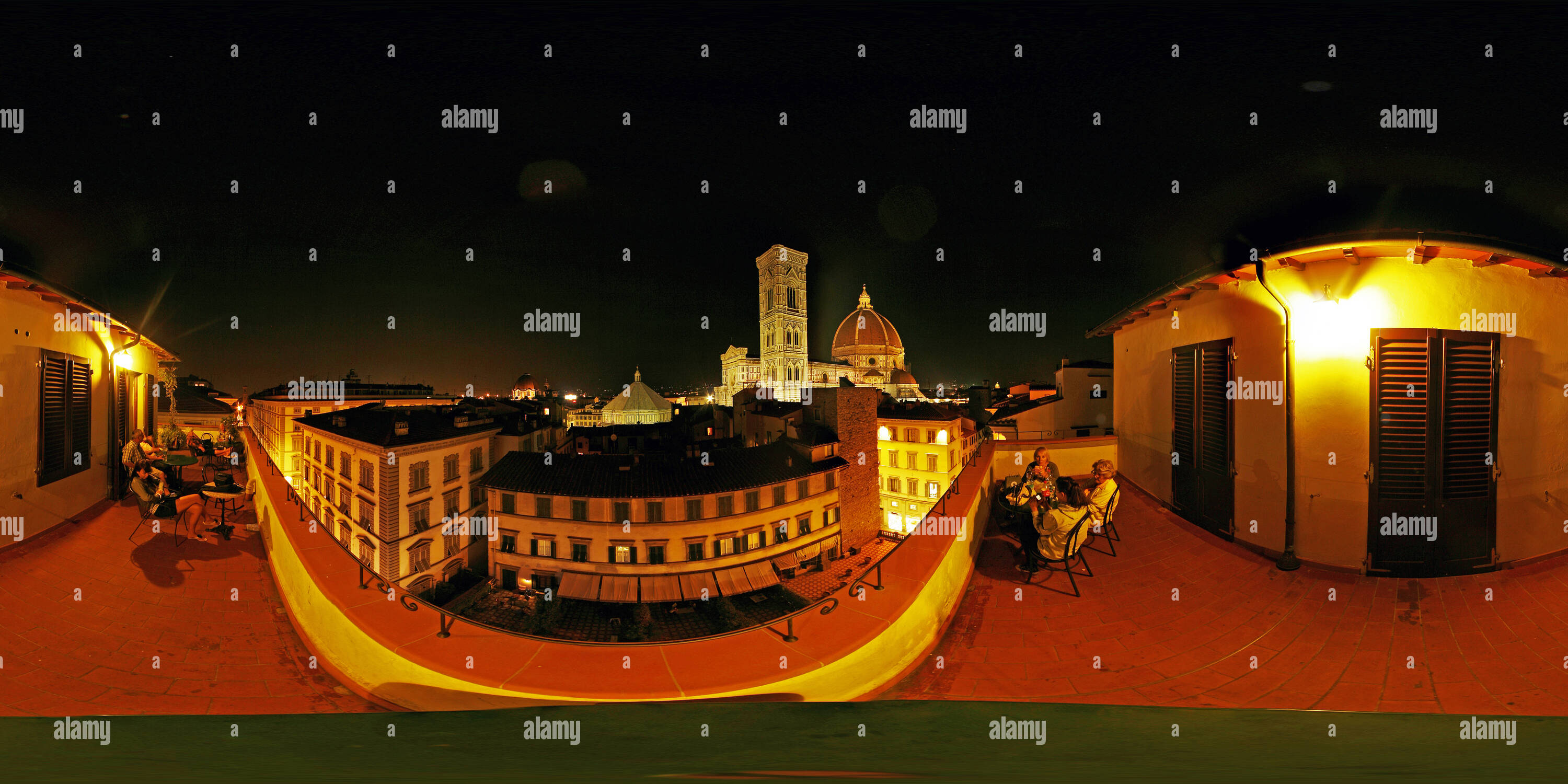 360° view of Florence rooftops (The Duomo) by night - Alamy