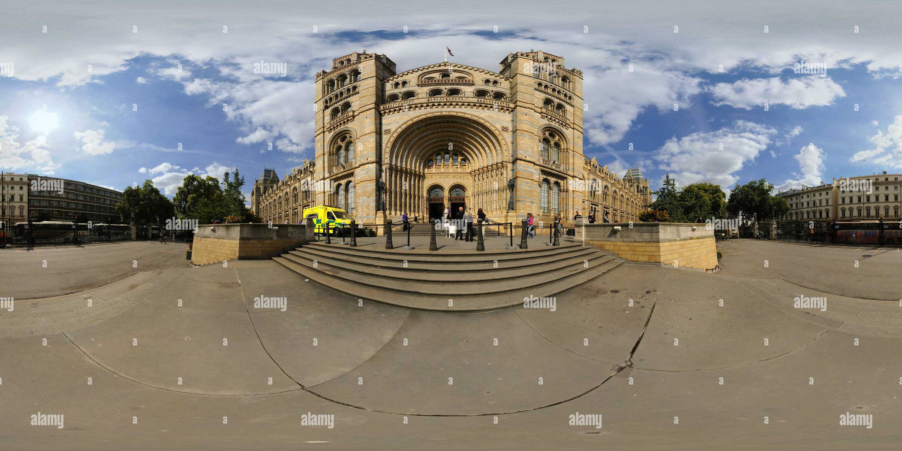 360° view of London Museum of Natural History - Alamy