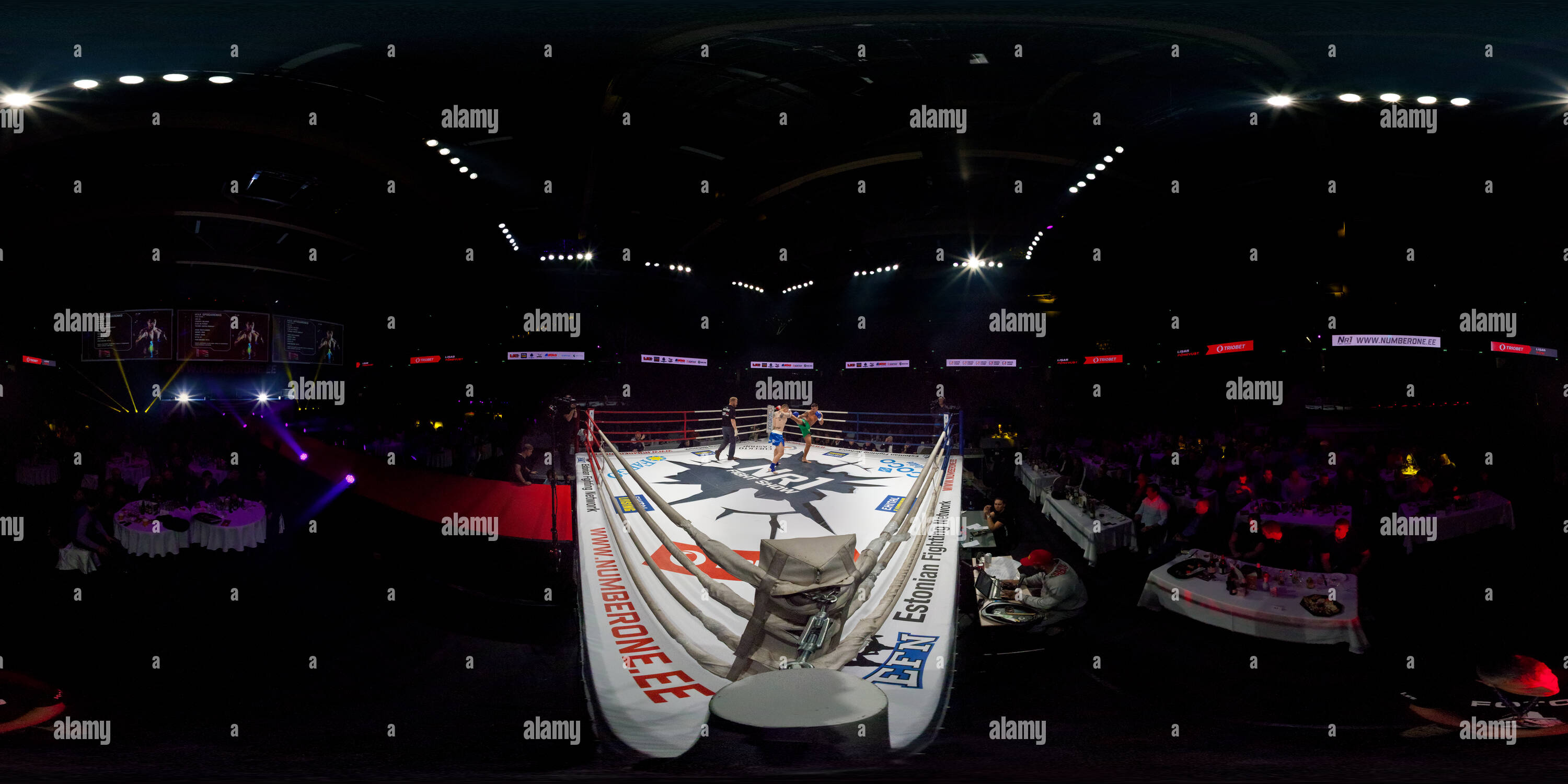 360° view of "NUMBER ONE" Fight Show - 6 - Alamy