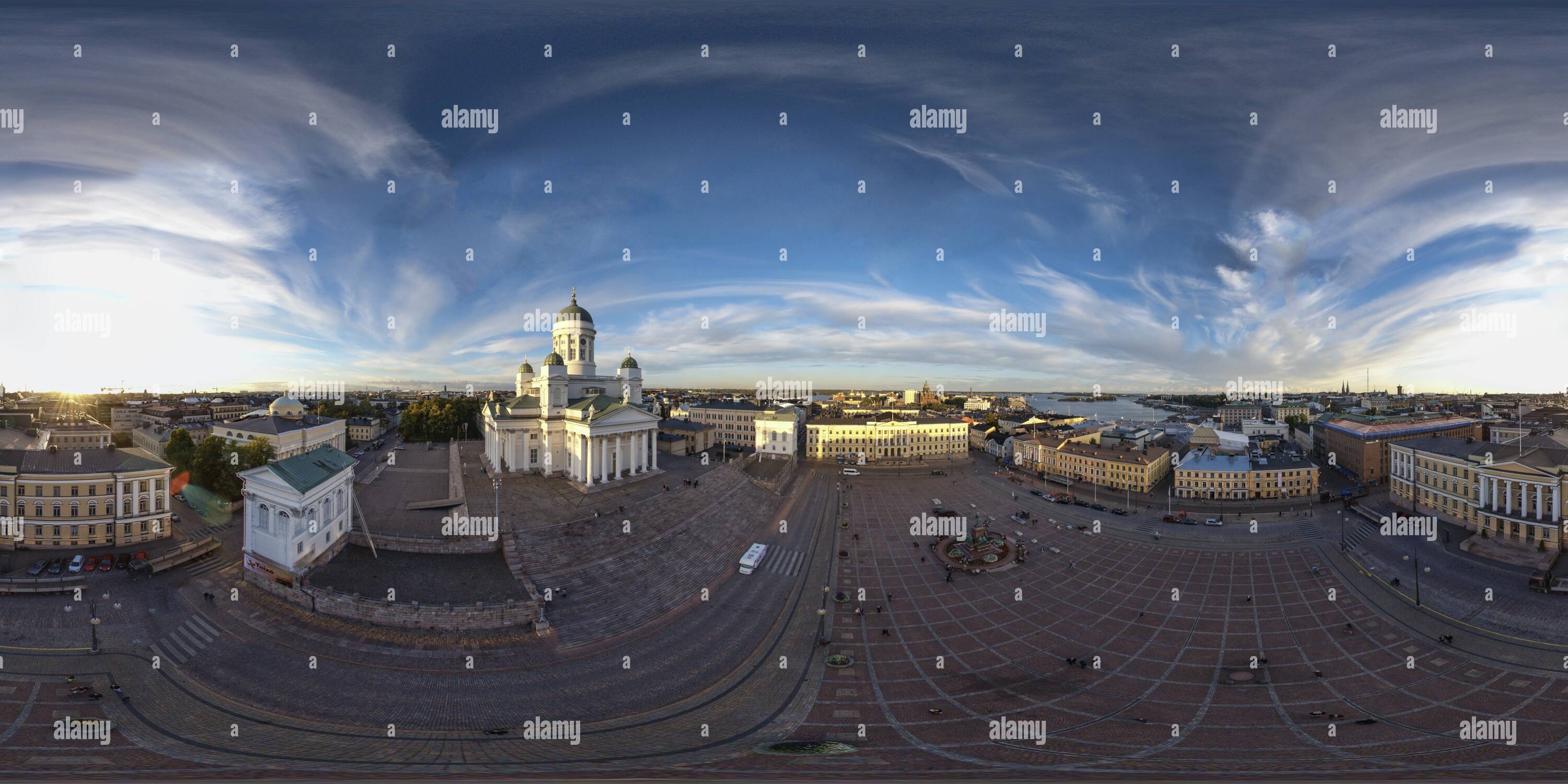 360° view of Skycam Aerial 360 panorama Senate Square - Alamy