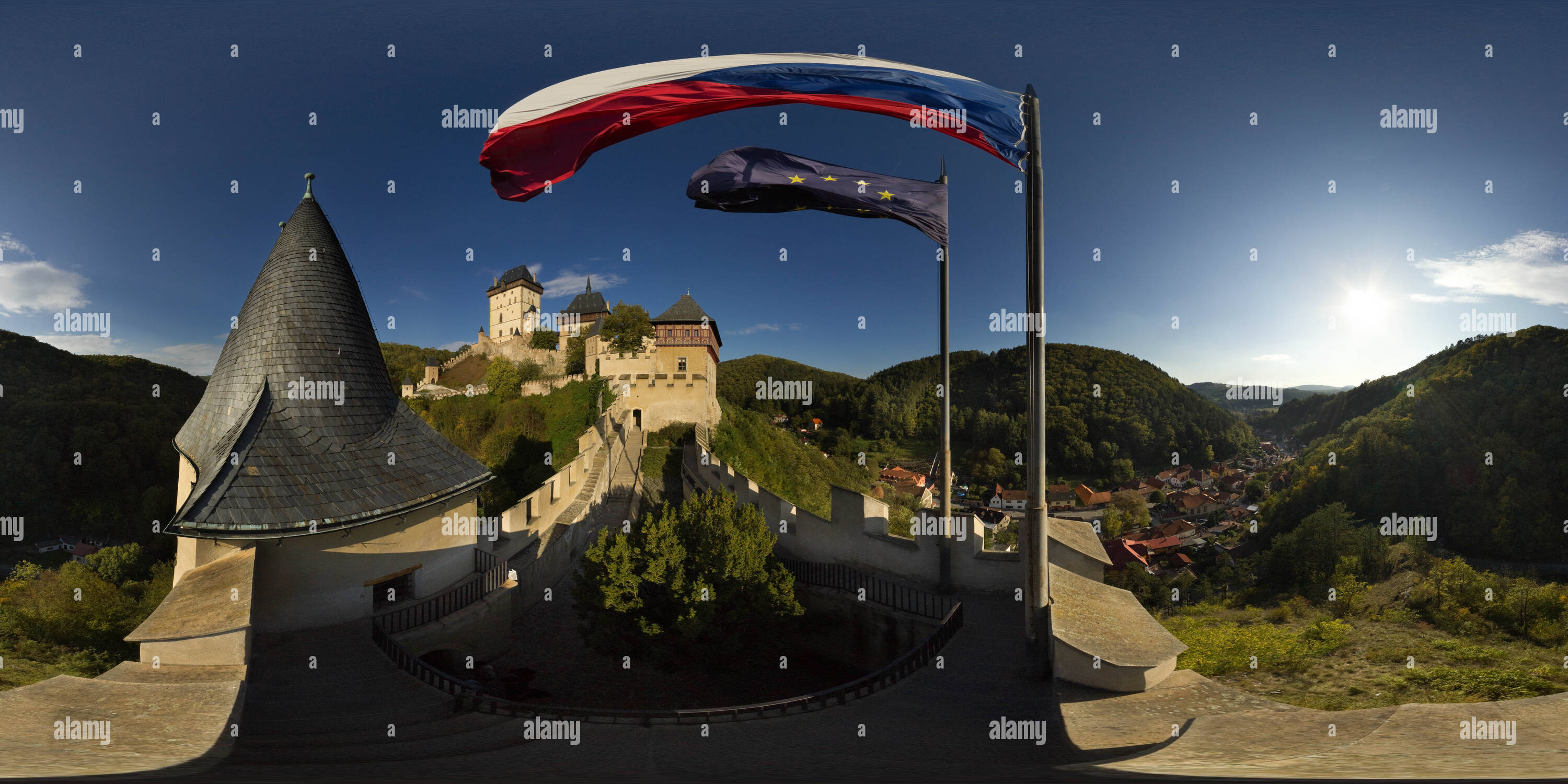 360° view of Czech republic, Karlštejn Castle - Well Tower - Alamy