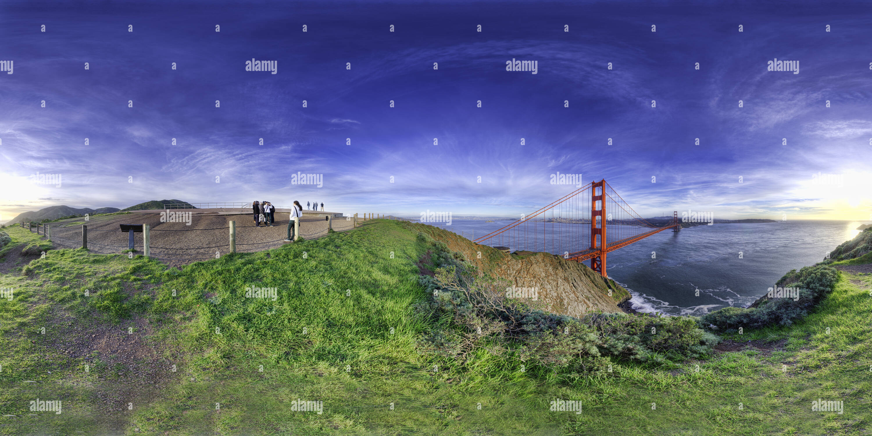 360° view of Golden Gate Bridge View From Marin Headlands - Alamy