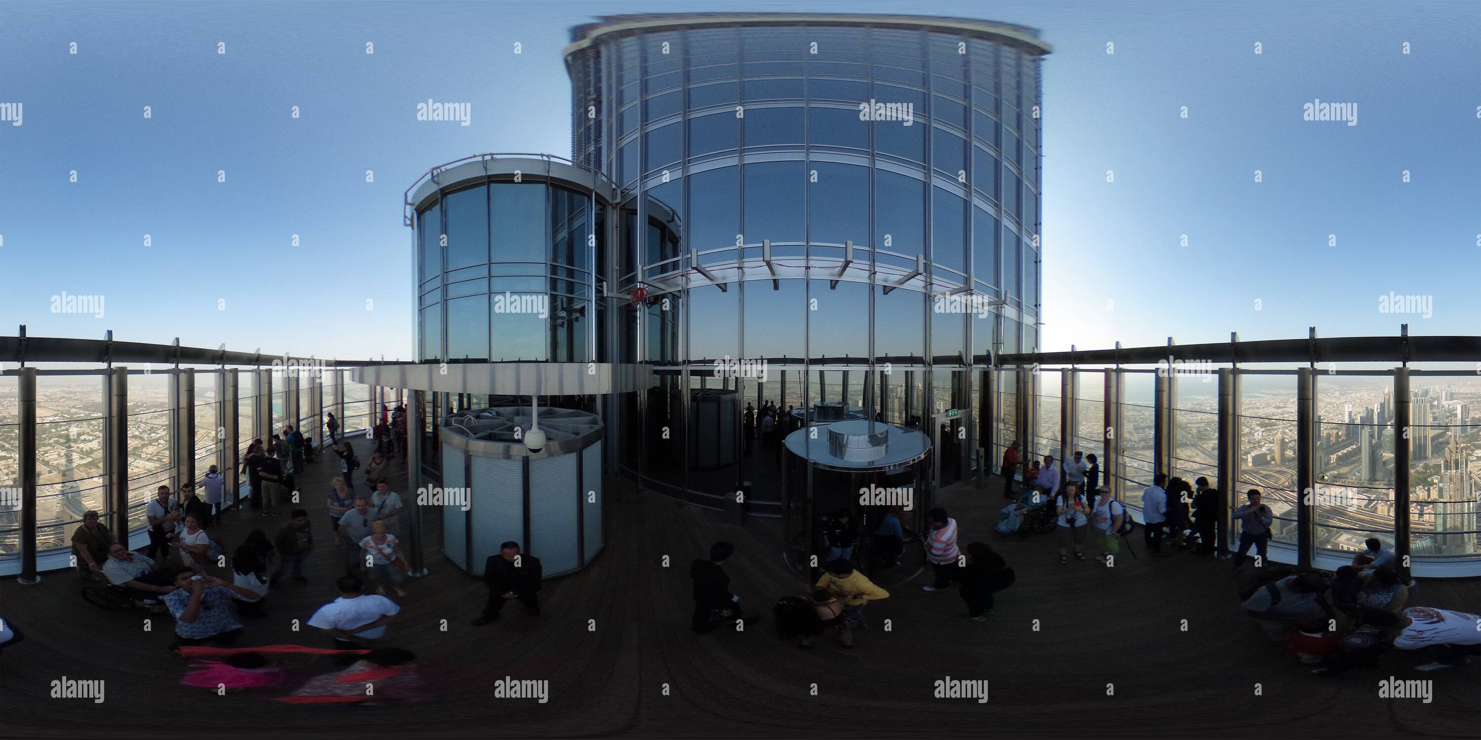 360° view of Burj Khalifa Dubai "at the top - Alamy