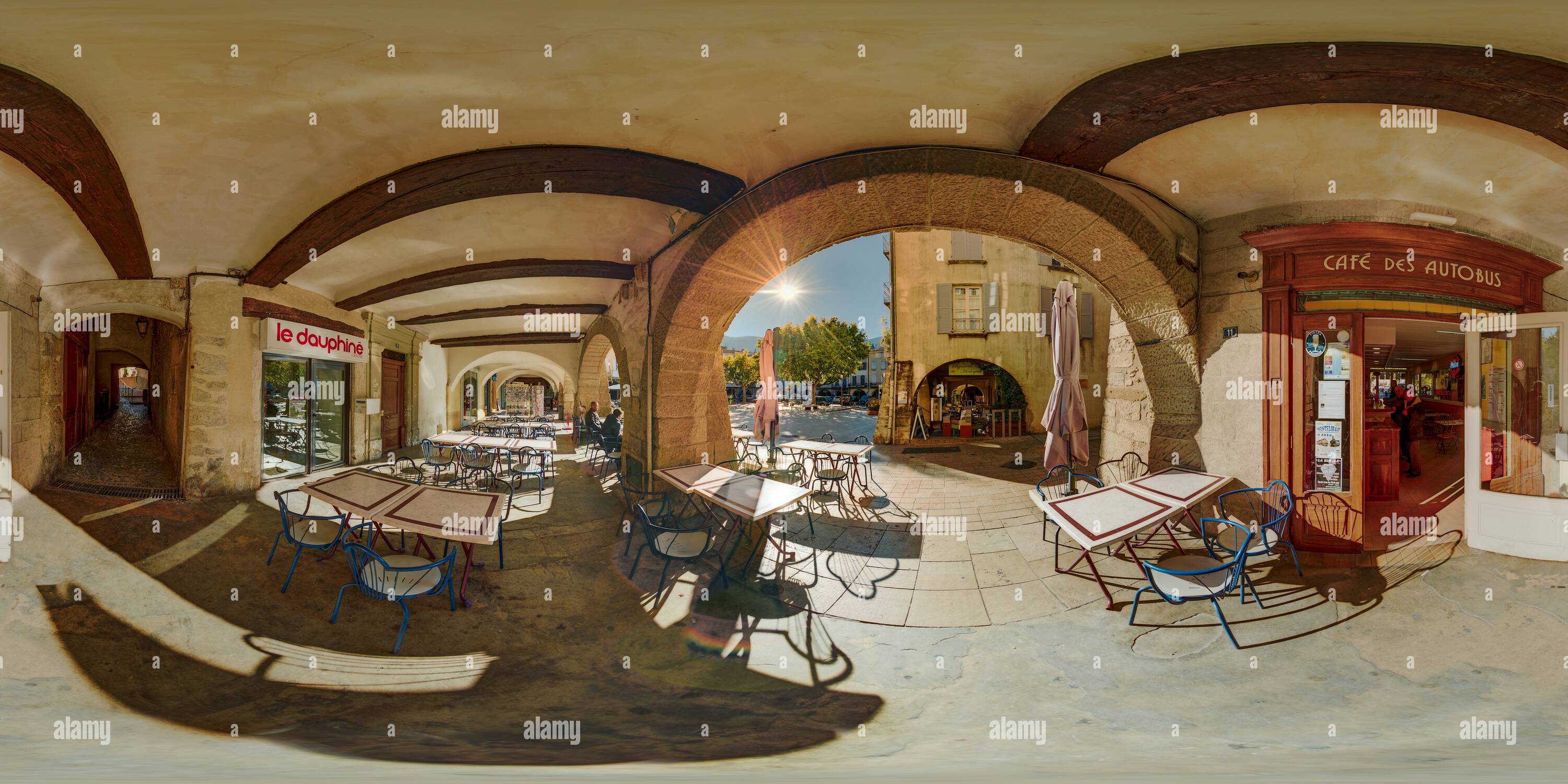 360° view of Cafe Des Autobus, arcades, Place Du Dr Bourdongle, Nyons ...