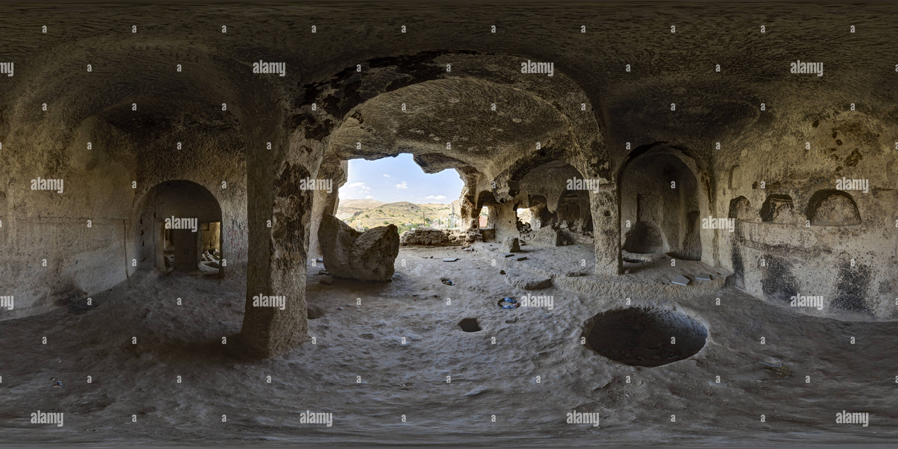 360° view of Koimesis Tes Panagias cave church, Sille, Turkey - Alamy