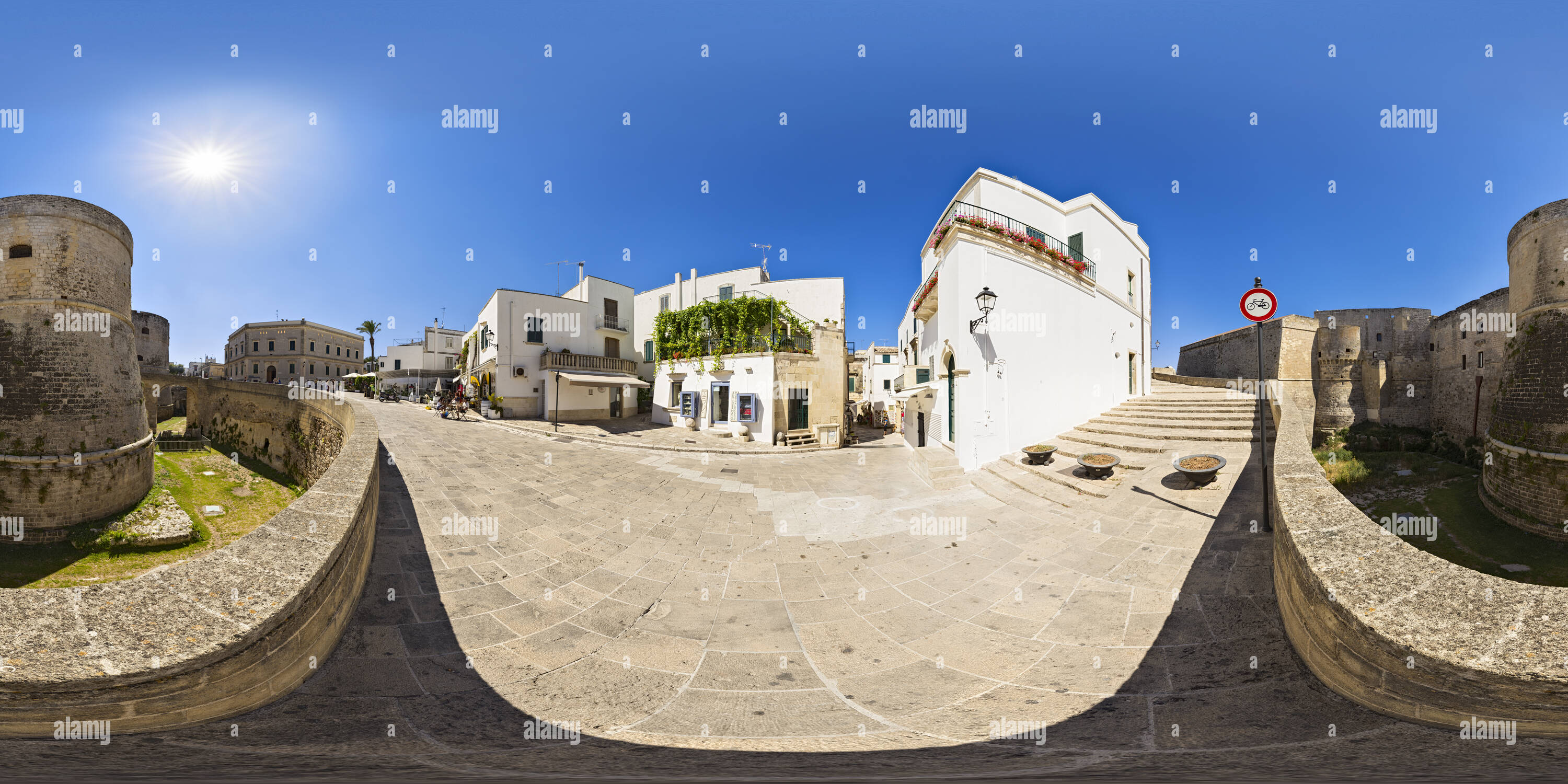 Castello otranto hi-res stock photography and images - Alamy