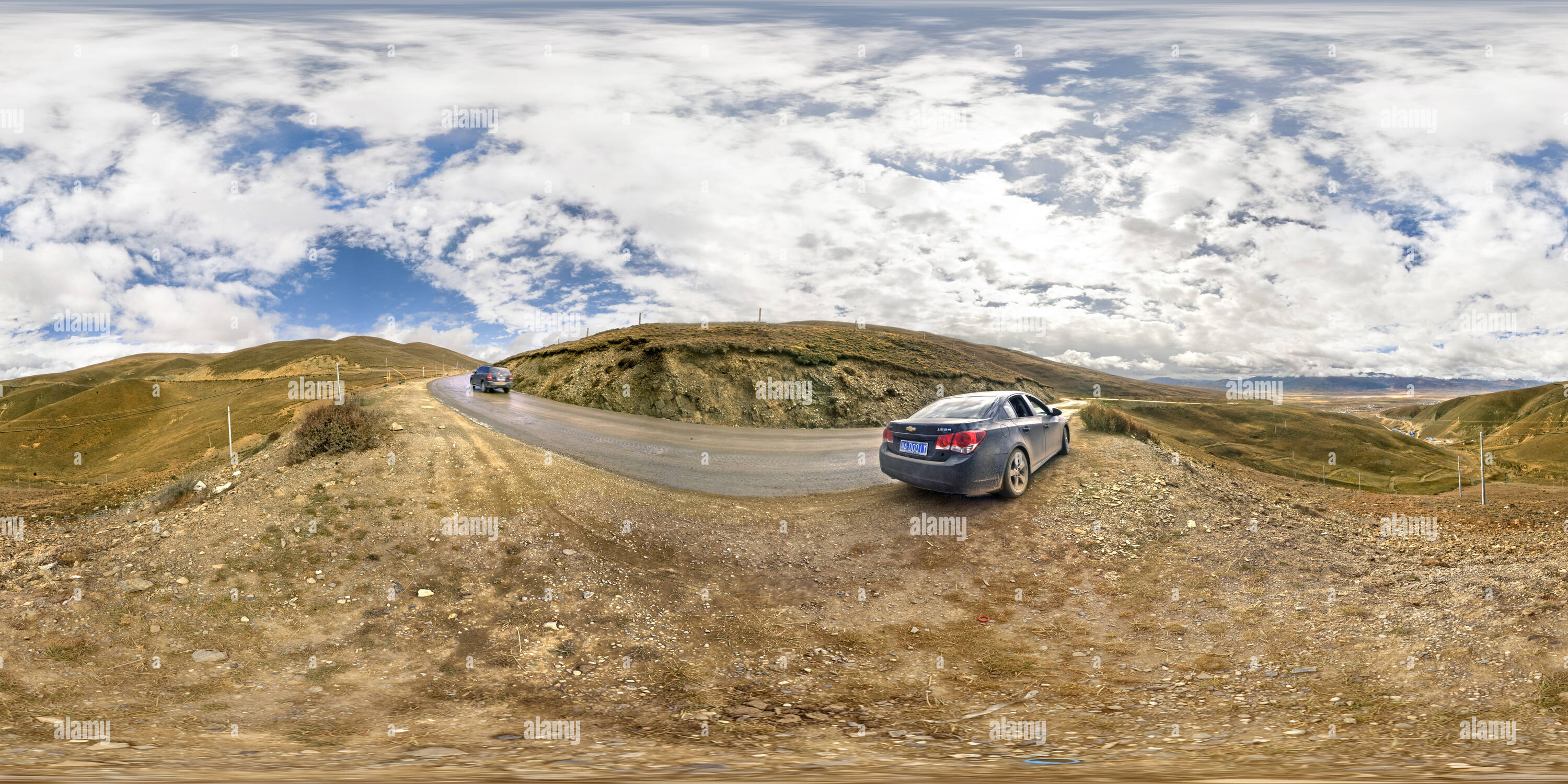 360° view of Overlooking MaoYa dam prairie and Litang County city ...