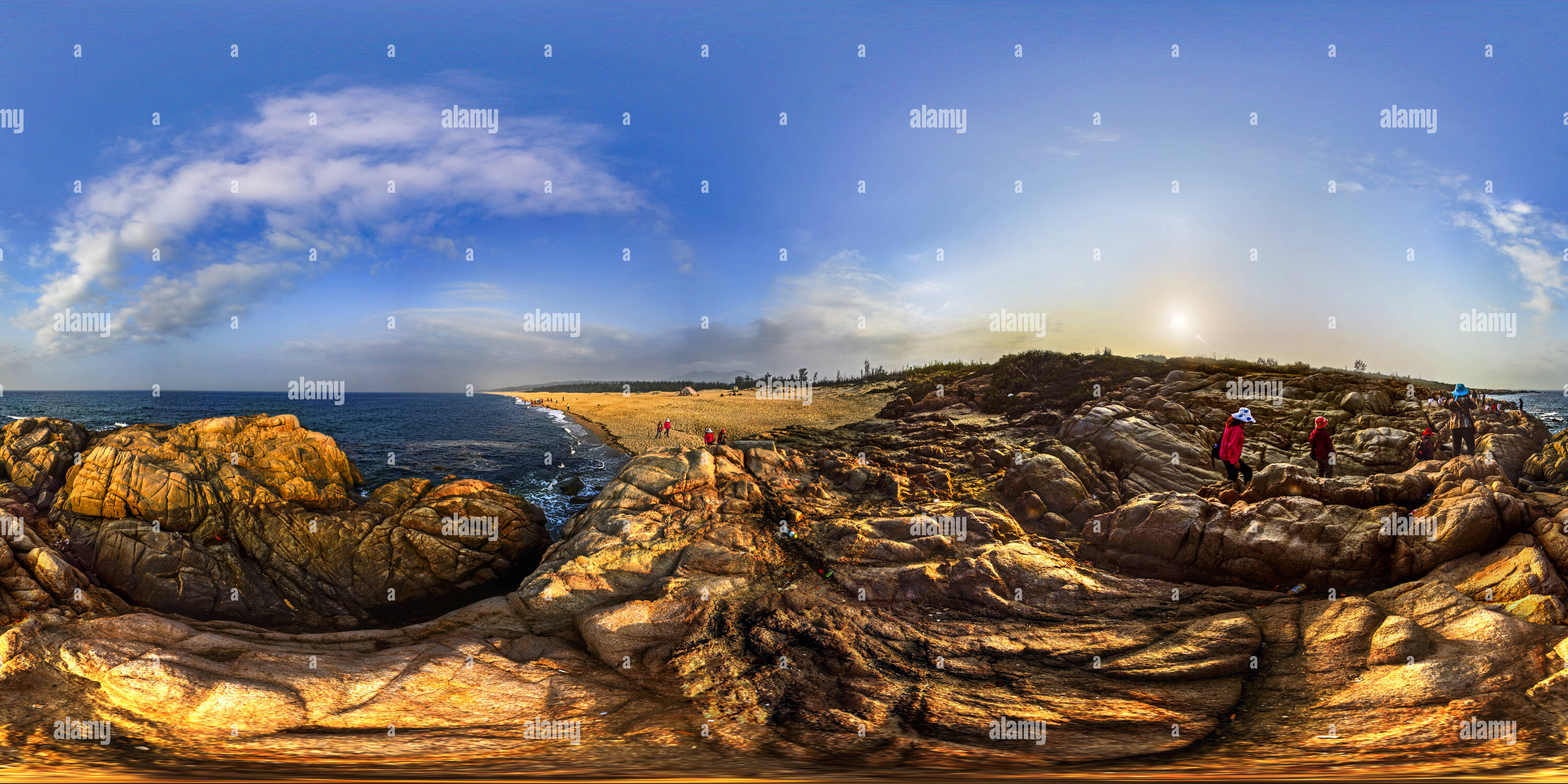 360° view of Qizi Bay (Piece Bay) Changjiang Hainan——Sunset coast - Alamy