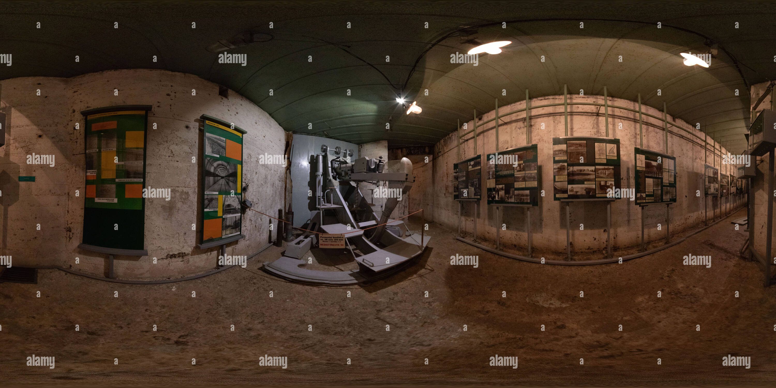 360° view of Škoda 10 cm vz. 38 howitzer in fortress blockhouse ...