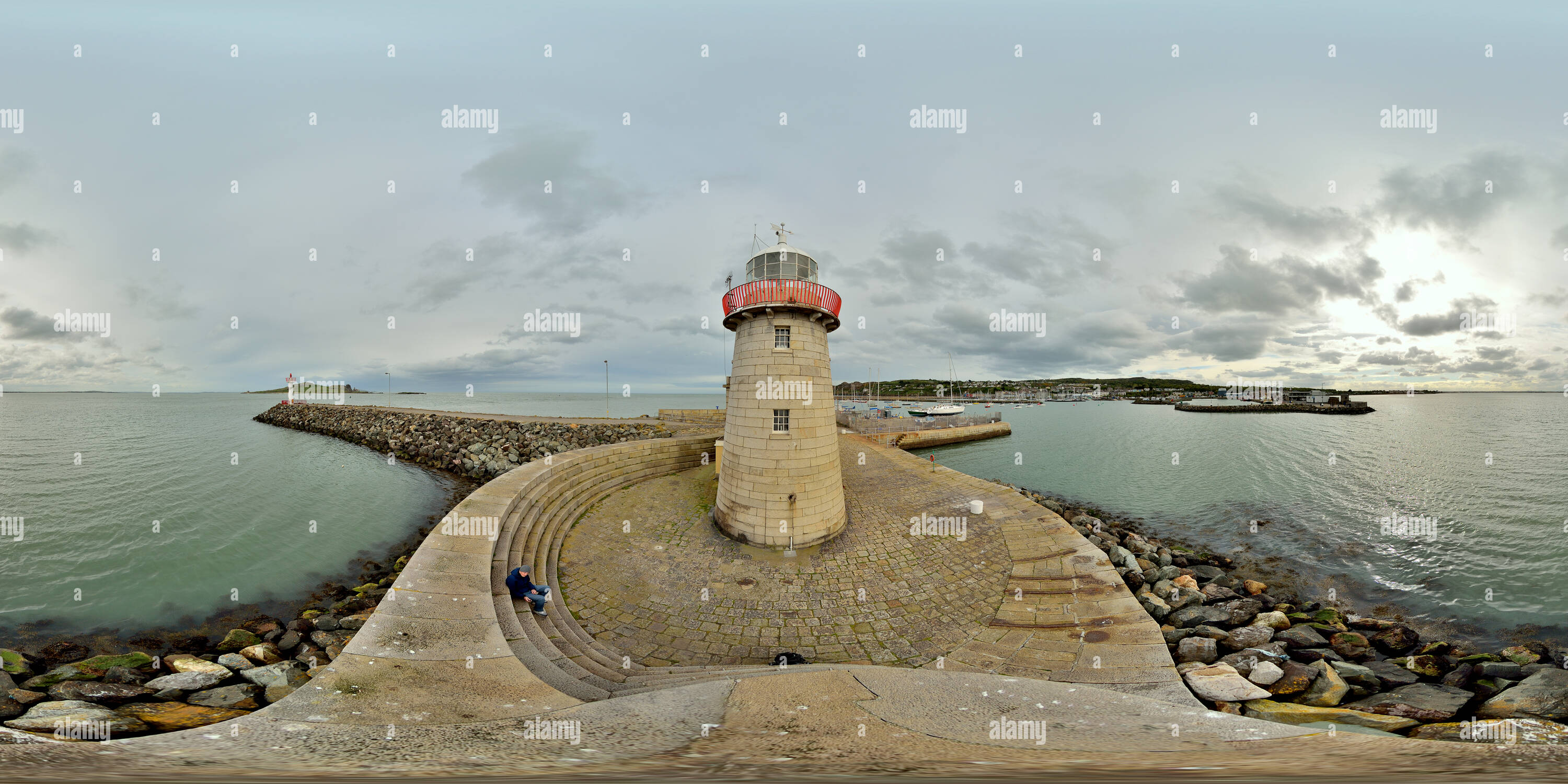 360° view of Howth Lighthouse in Ireland - Alamy