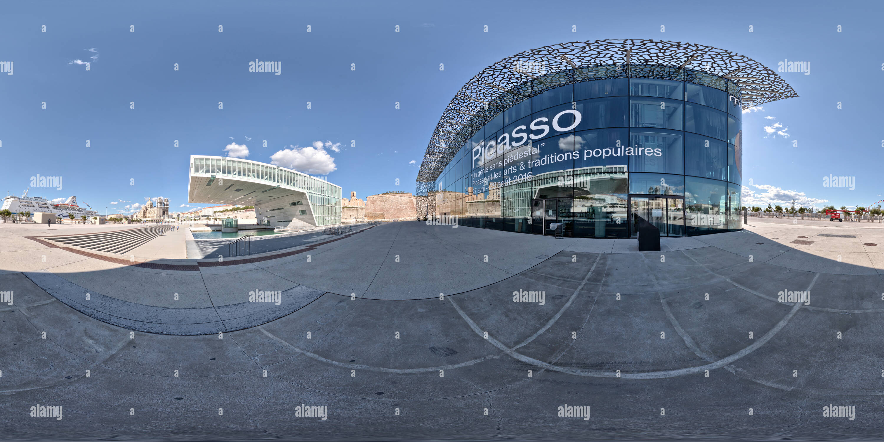 360° view of Between MuCEM and Villa Méditerranée in Marseille - Alamy