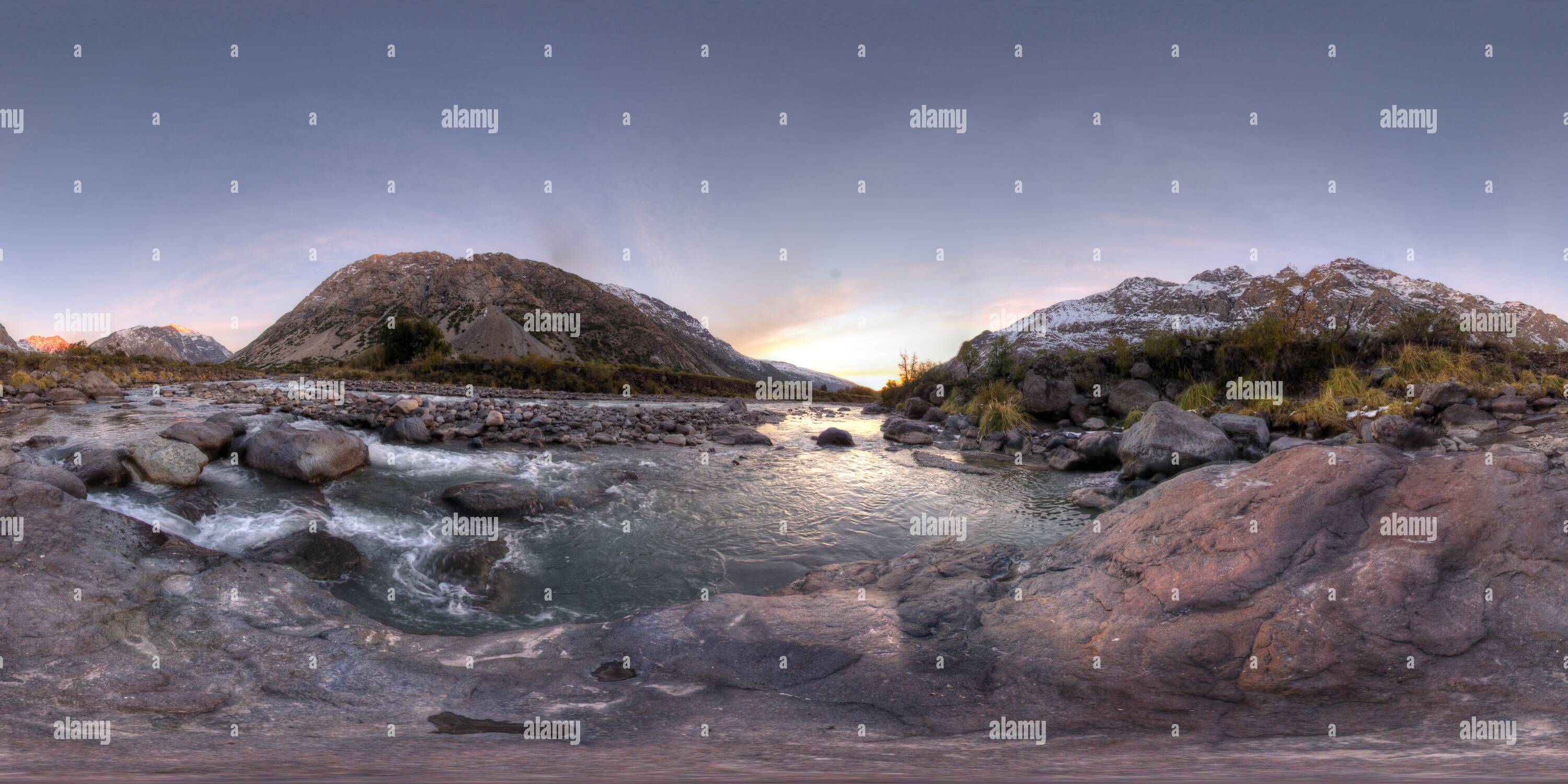 360° view of Rio Cachapoal Camino Las Lenas - Alamy